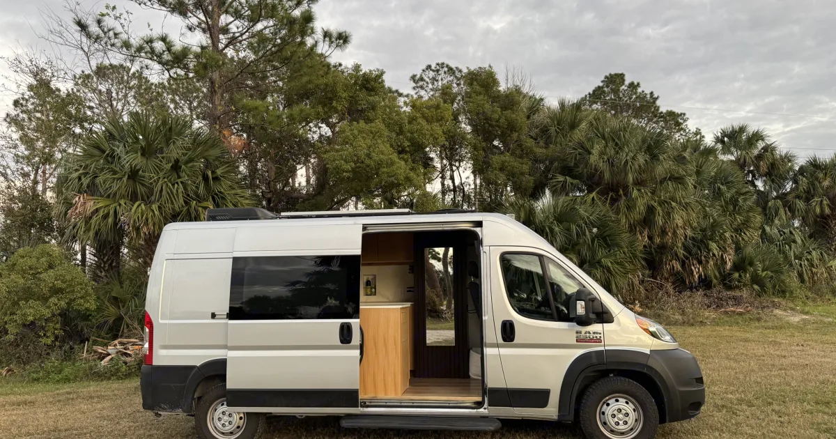 Photos | 2021 Dodge Promaster 2500 Camper van Rental in Orlando, FL ...