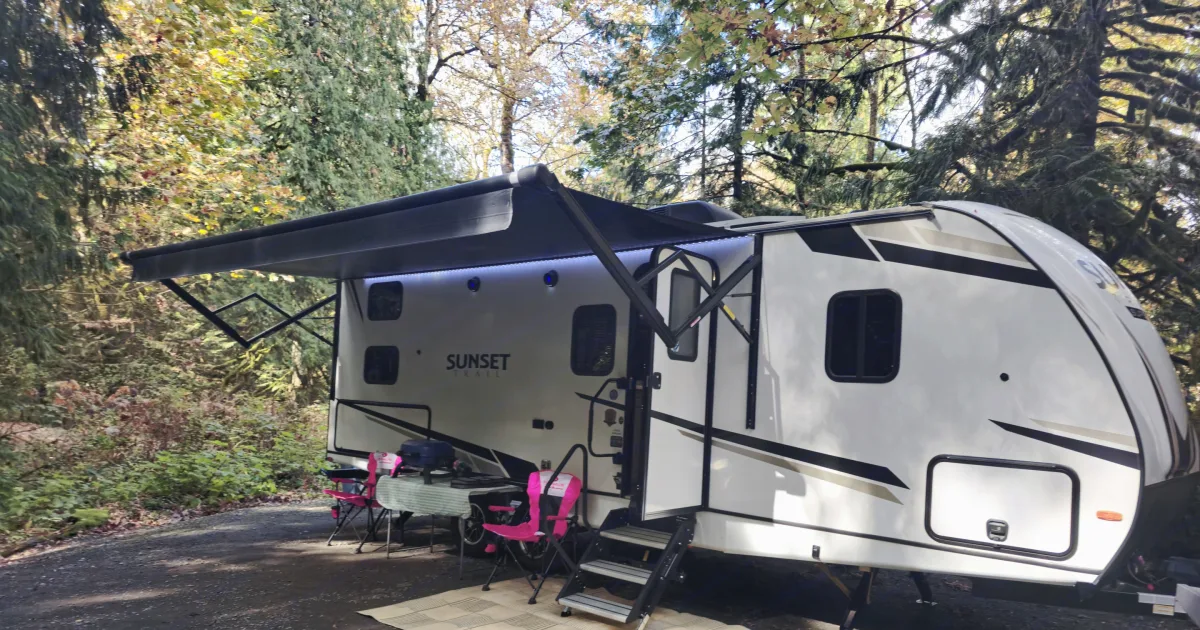 2022 Crossroads RV Sunset Trail Super Lite Travel trailer Rental in ...