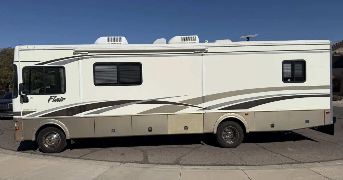 2002 Flair-Fleetwood Flair-Fleetwood Motorhome Class A Rental in ...