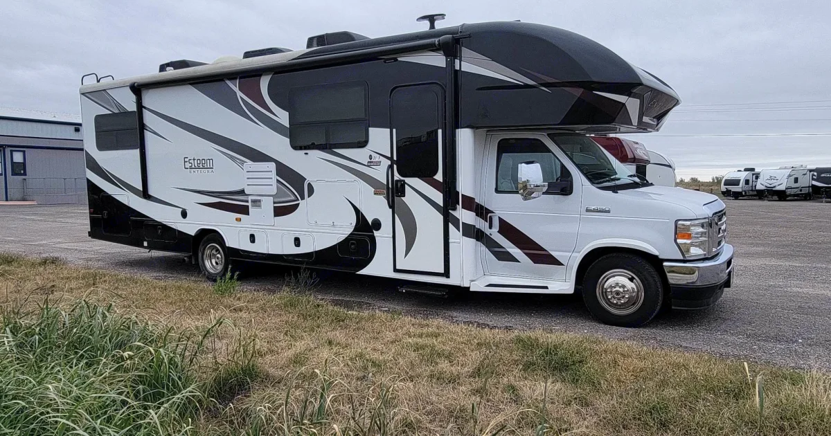 Photos | 2021 ENTEGRA 31F Class C Rental in Austin, TX | Outdoorsy