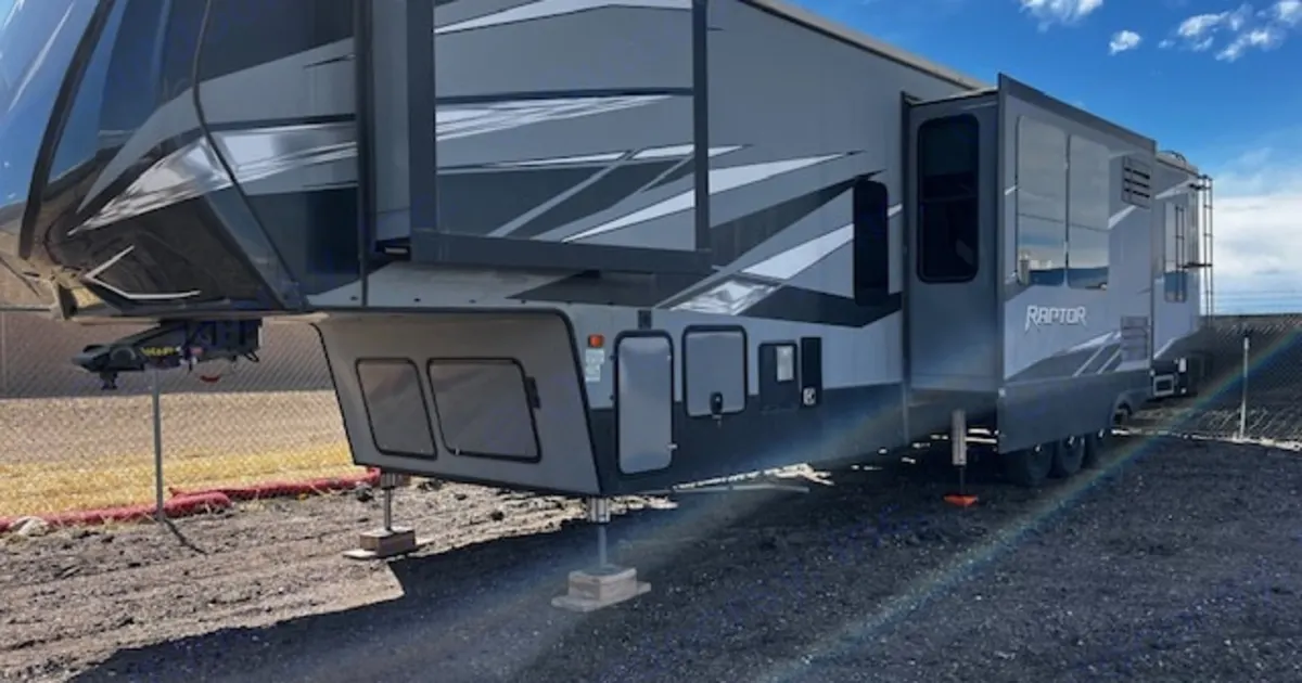 2020 Keystone Raptor Toy hauler Rental in Eaton, CO | Outdoorsy