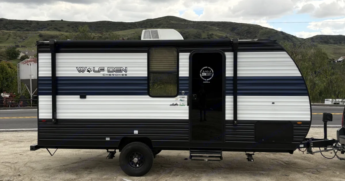 2024 Forest River Cherokee Wolf Den 16EV Travel trailer Rental in ...