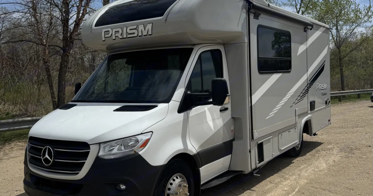2022 Mercedes Sprinter Class C Rental in Kalamazoo, MI | Outdoorsy