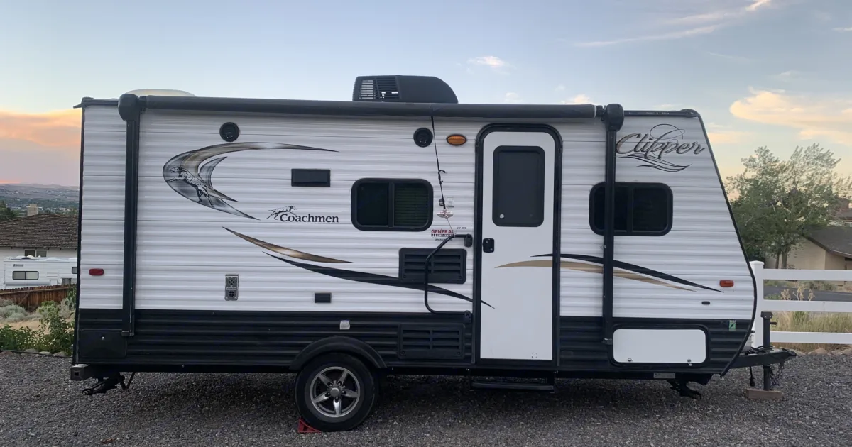 2017 Coachmen Clipper ultra lite Travel trailer Rental in Reno, NV ...