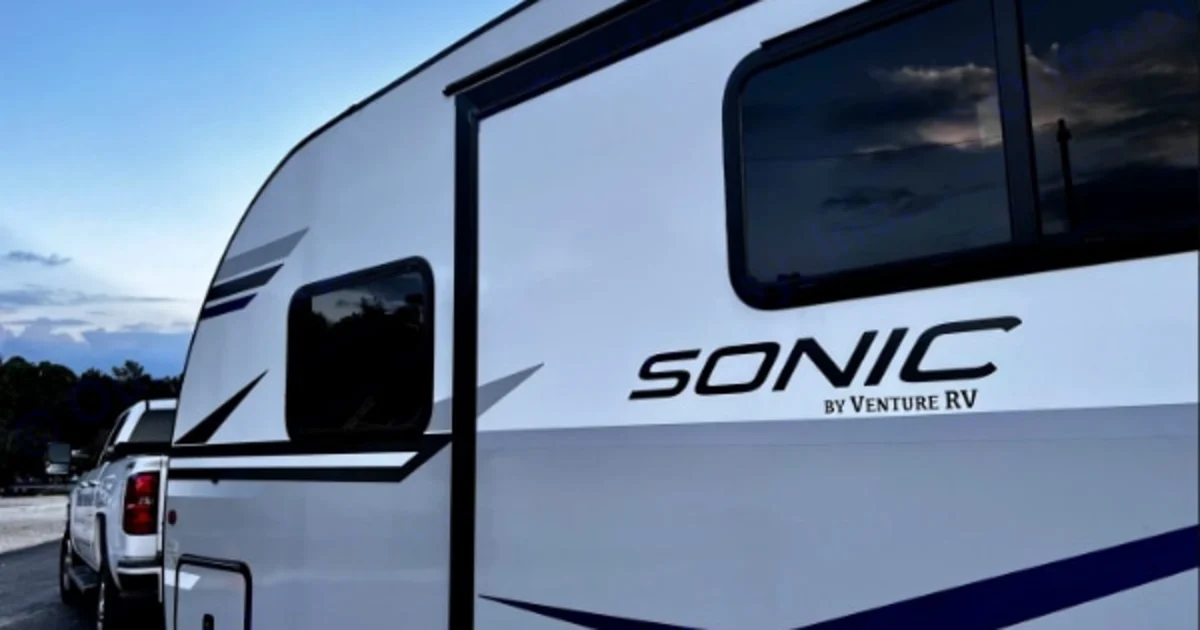 2022 Venture Sonic Travel trailer Rental in Foley, AL | Outdoorsy