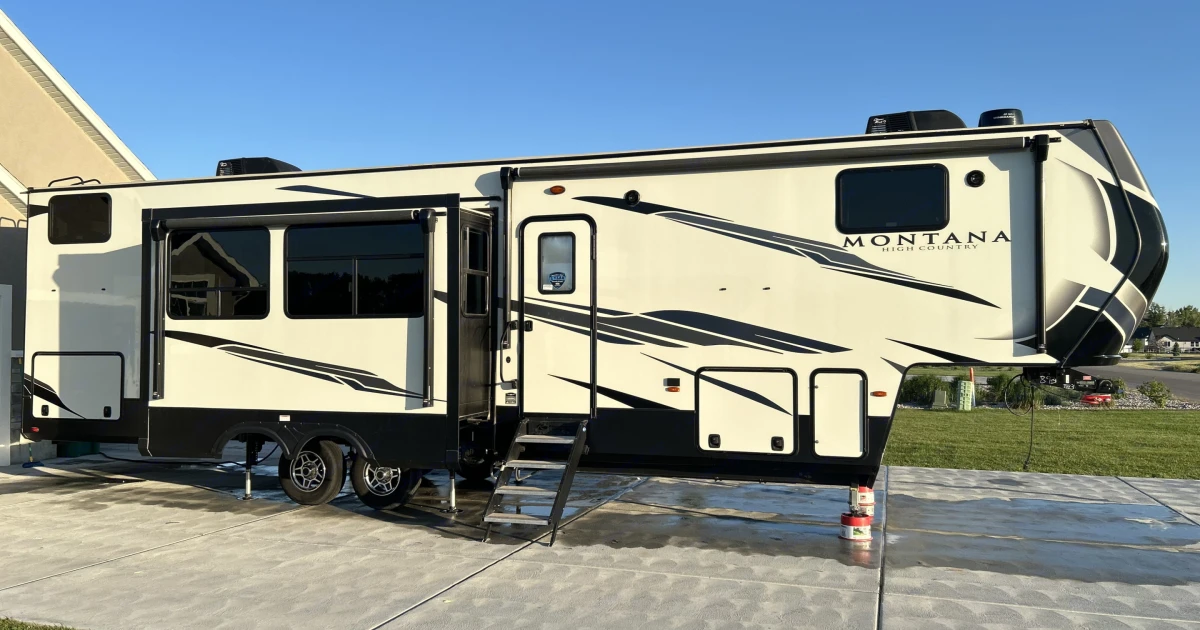 2021 Keystone RV Montana High Country Fifth-wheel Rental in Rigby, ID ...