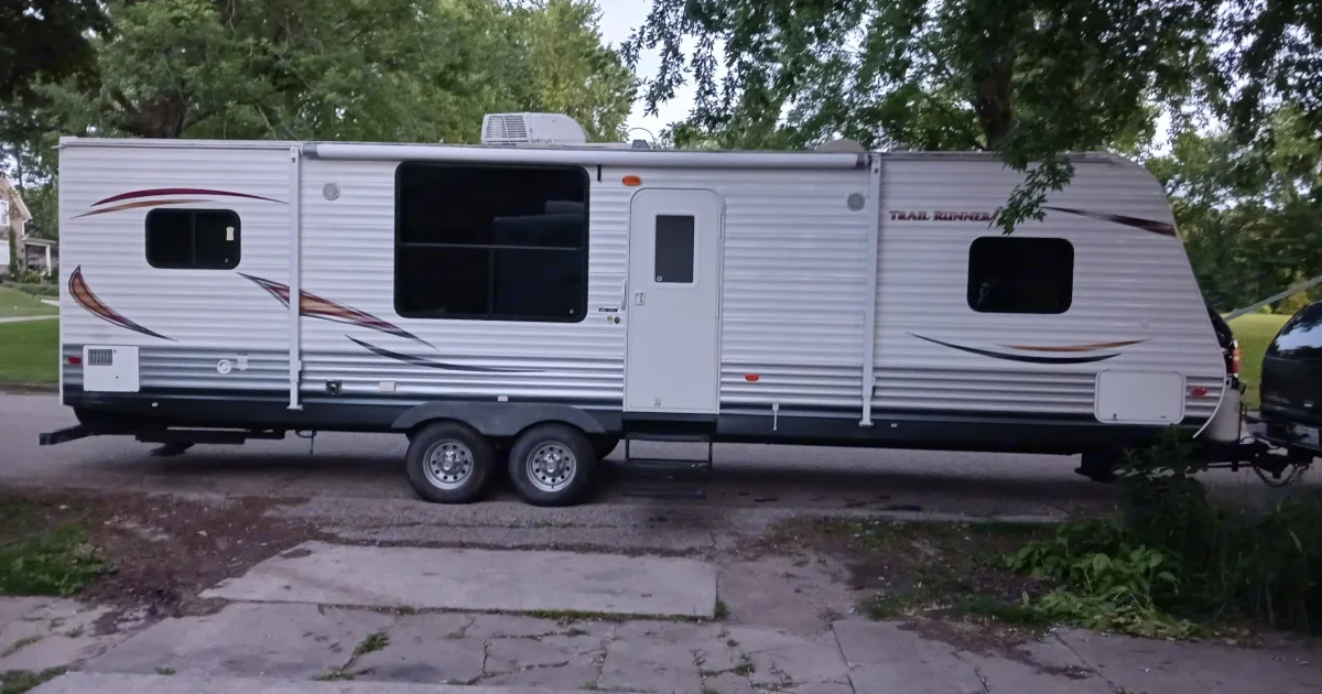 2013 Heartland RVs Trail Runner Travel trailer Rental in West Bend, WI ...