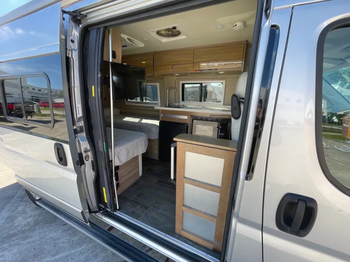 Photos | 2019 Winnebago Travato Class B Rental in Conroe, TX | Outdoorsy