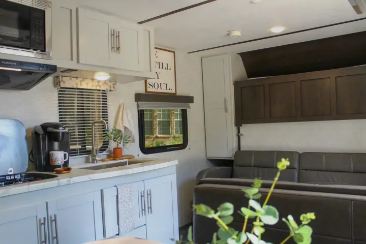 Photos | 2021 Keystone RV Bullet Crossfire Travel trailer Rental in ...