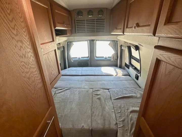 Photos | 2012 Roadtrek Ranger Rt Camper van Rental in Burlington, WI ...