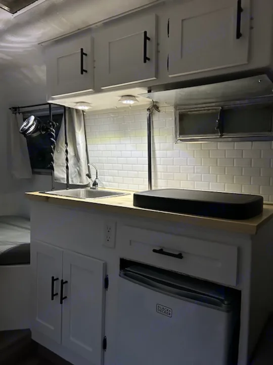 Photos | 1975 Trillium Rv Boler 13' Travel trailer Rental in ...