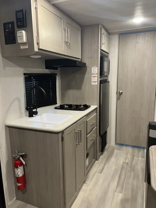 Photos | 2024 Keystone RV Springdale Mini 1800BH Travel trailer Rental ...