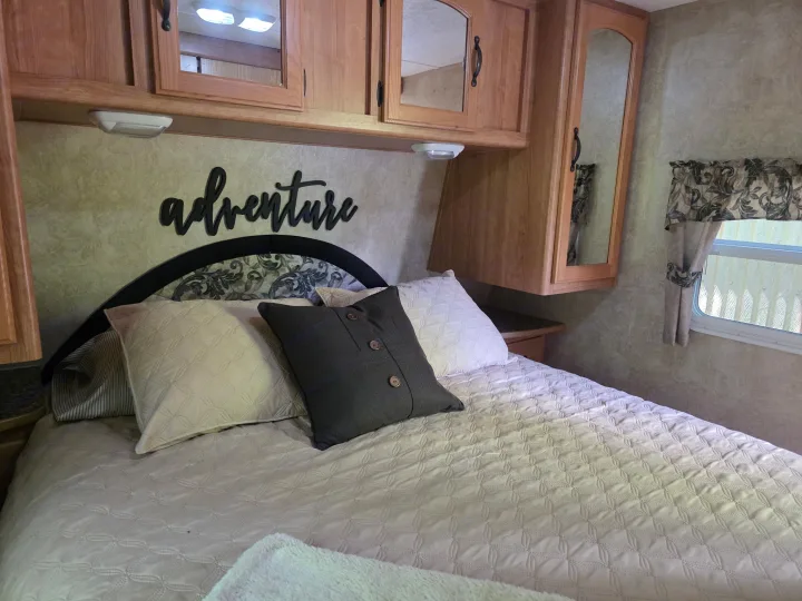Photos | 2008 Keystone RV Sprinter 250RBS Travel trailer Rental in ...