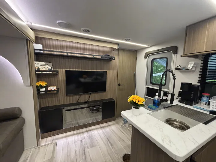 Photos | 2025 Forest River Wildwood X-LITE 263BHXL Travel trailer ...