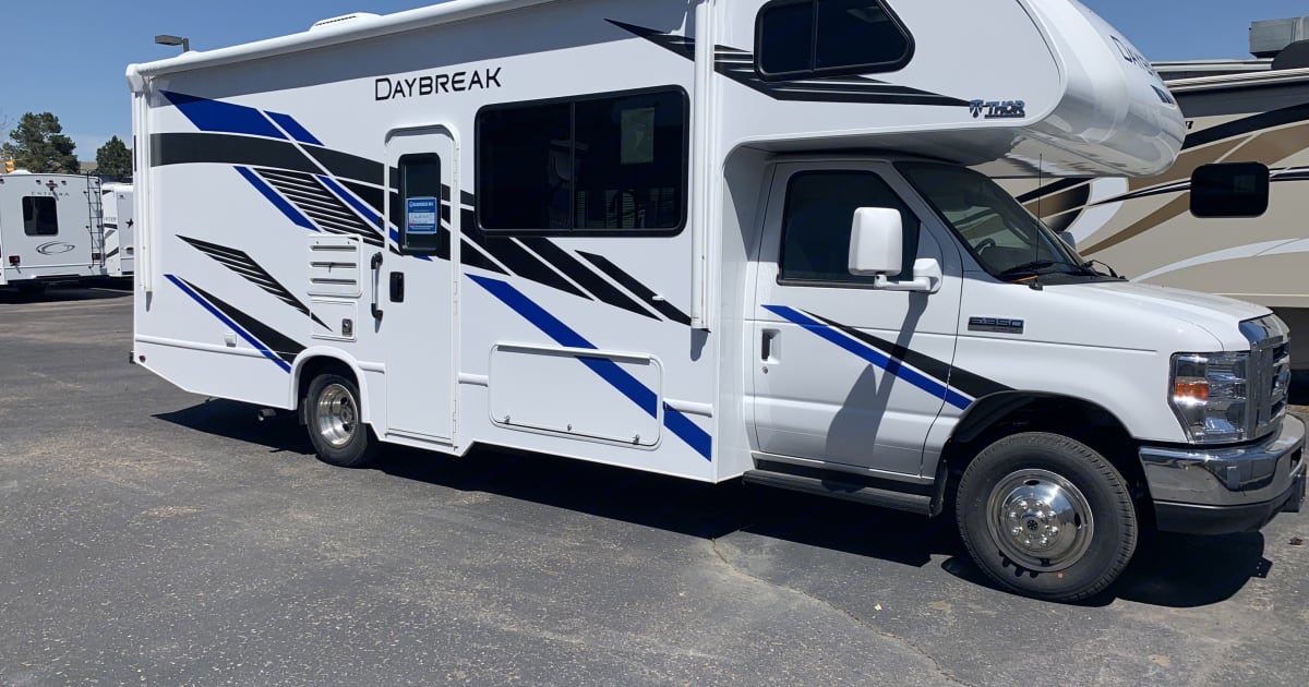 2020 Thor Motor Coach Daybreak Class C Rental in Lakewood, CO | Outdoorsy