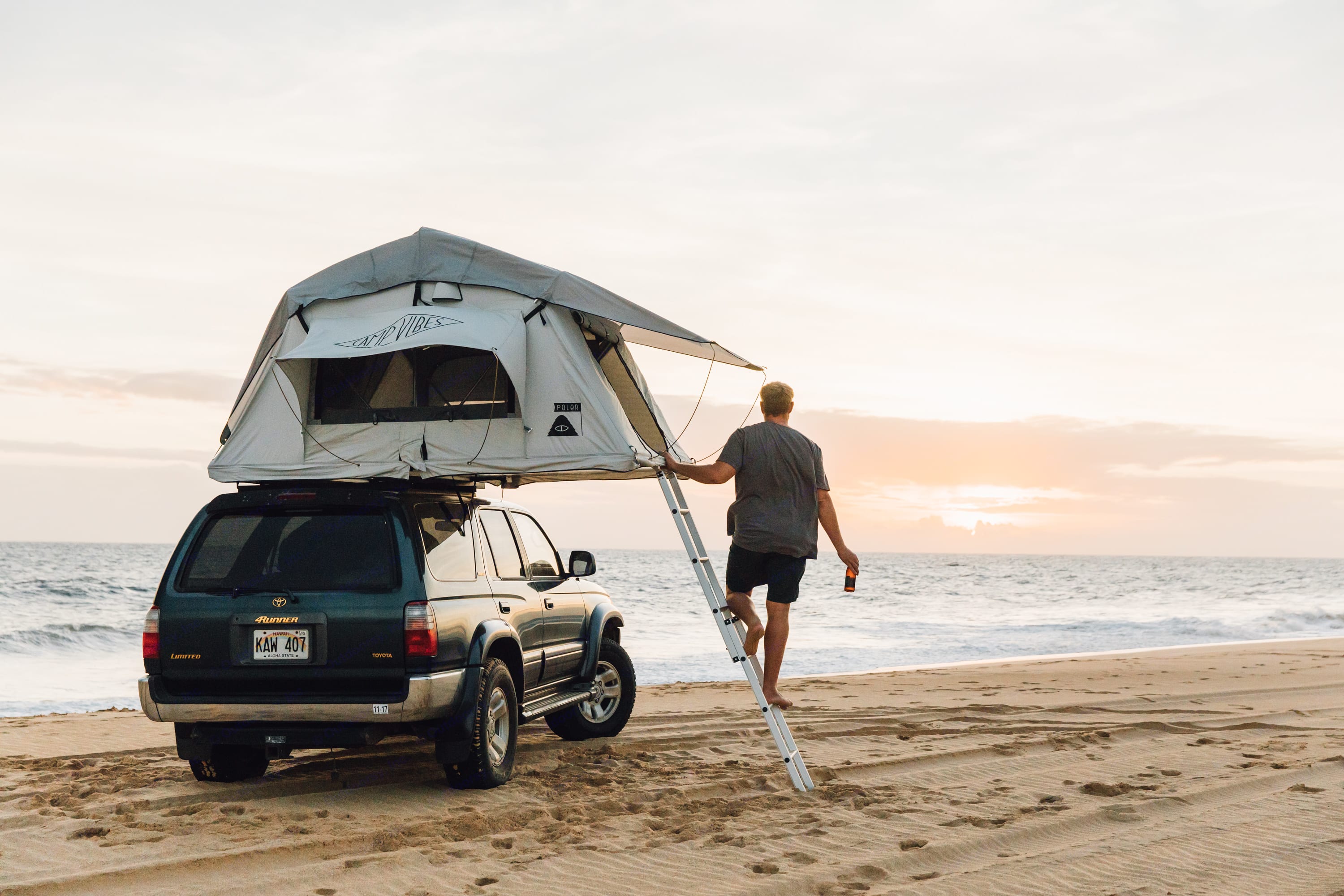 2003 Toyota 4Runner Truck Camper Rental in Lihue, HI | Outdoorsy
