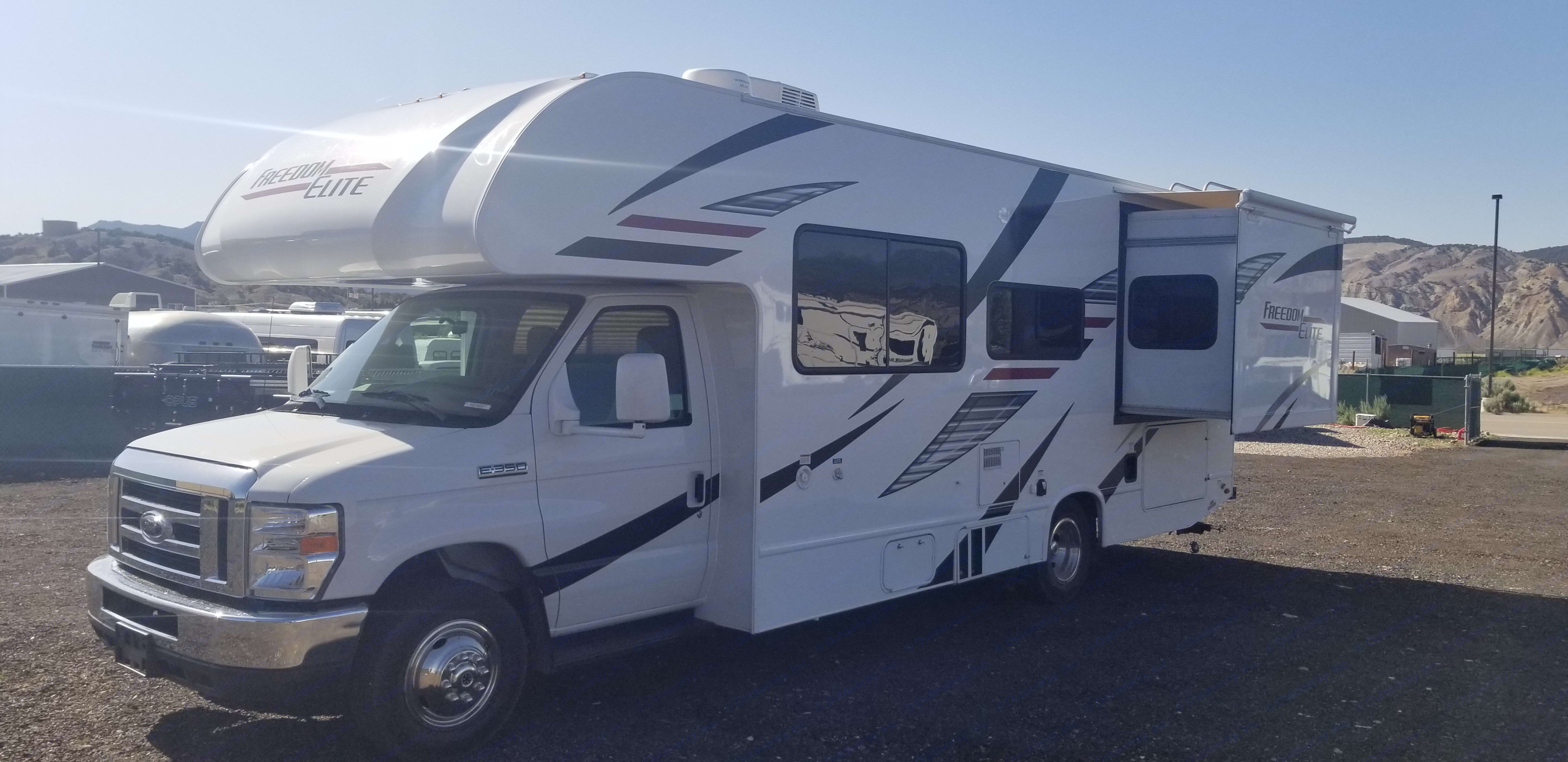 2020 Thor Motor Coach Freedom Elite Class C Rental in Gypsum, CO ...