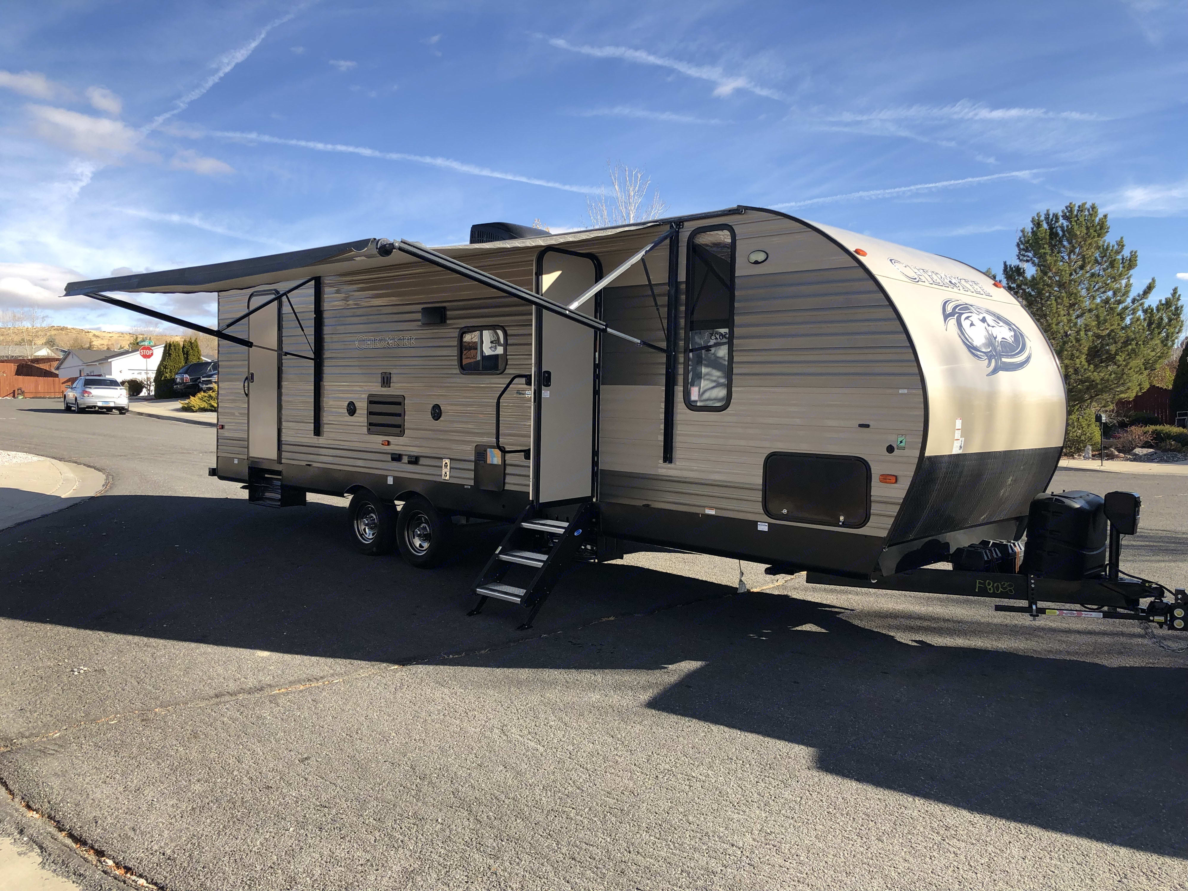 2018 Forest River Cherokee 274DBH Trailer Rental in Reno, NV | Outdoorsy