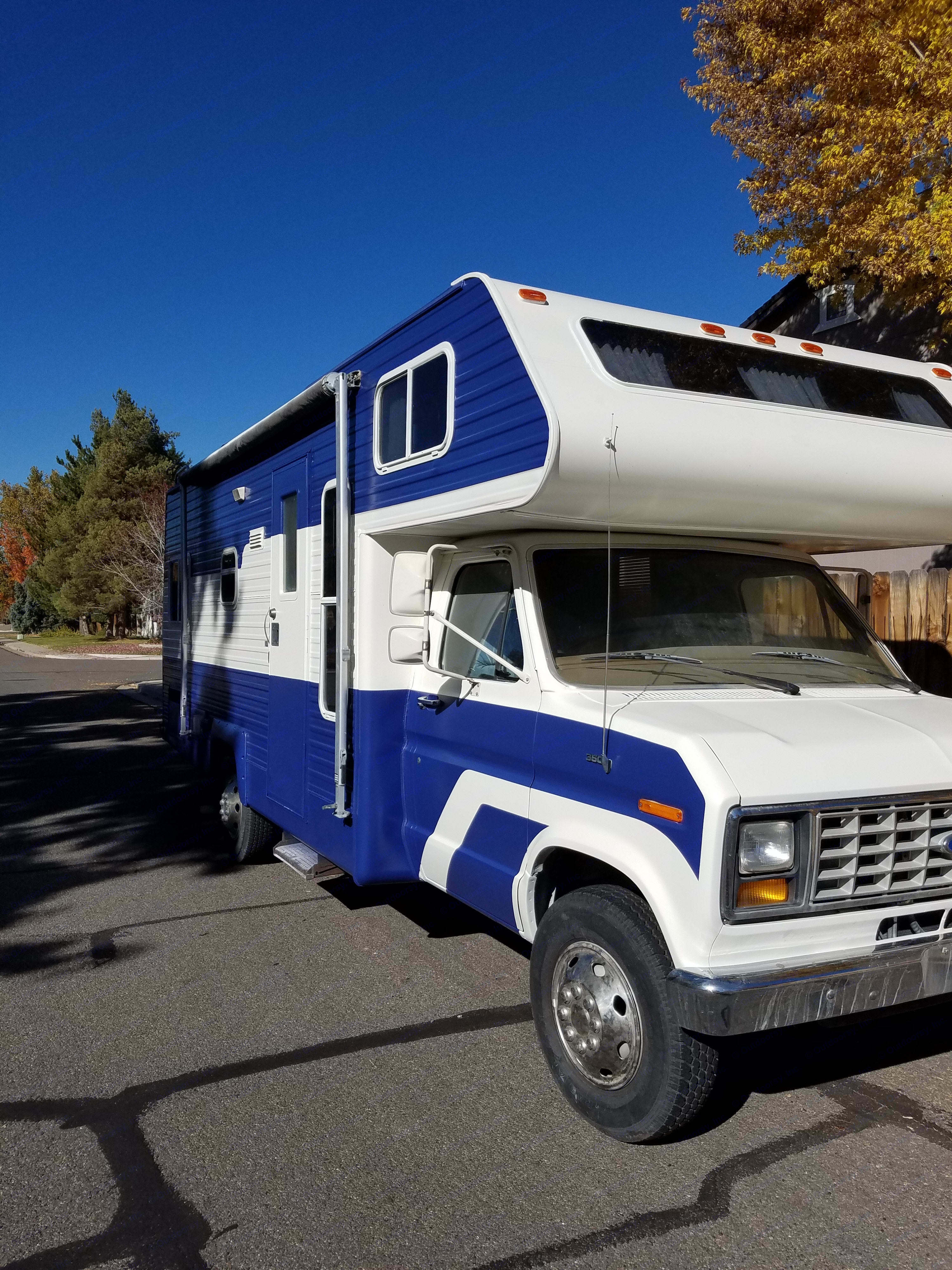 1989 Ford Mallard Class C Rental in Reno, NV | Outdoorsy