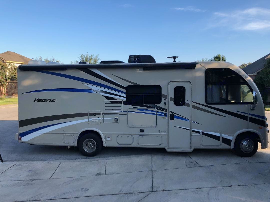 2019 Thor Motor Coach Vegas Class A Rental in San Antonio, TX | Outdoorsy