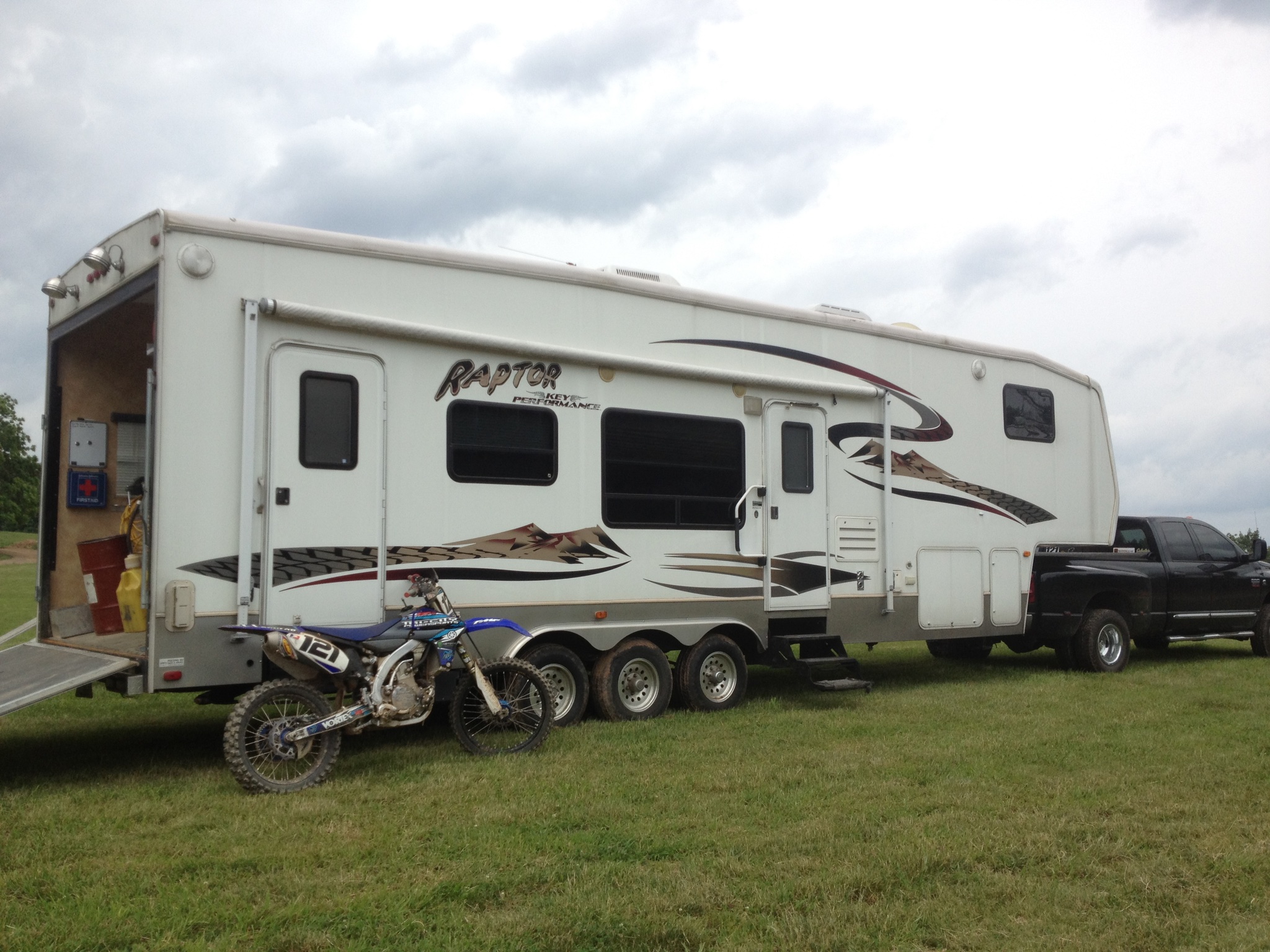 2005 Keystone Raptor Toy Hauler - Home Alqu