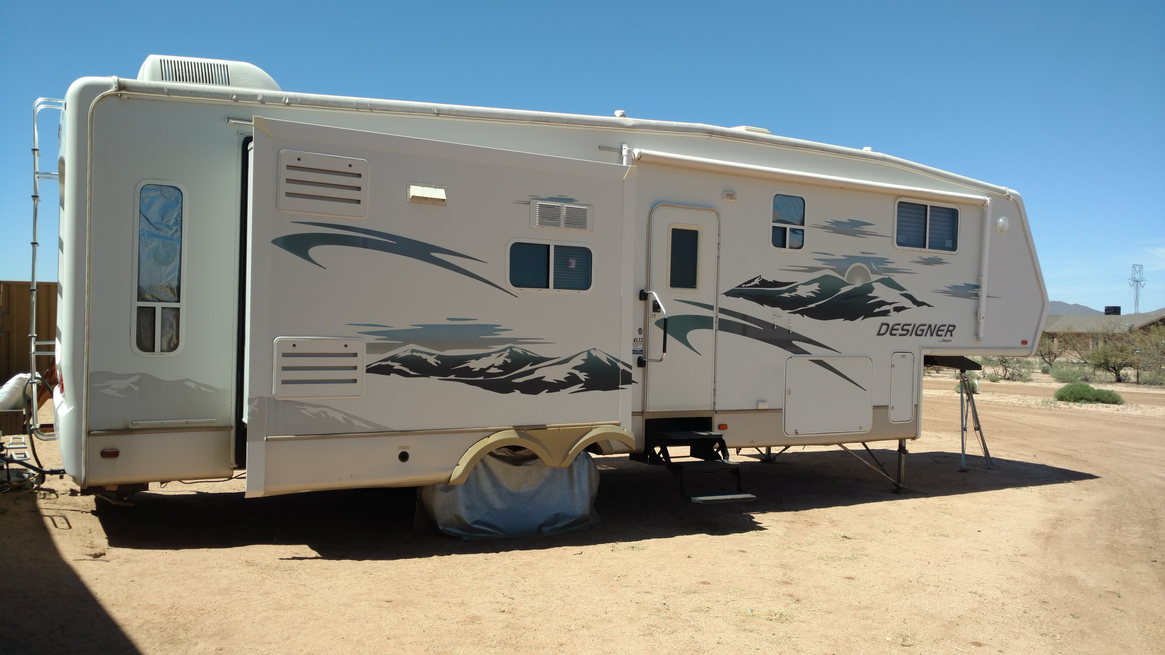 2008 Jayco Designer Fifth-Wheel Rental in Tucson, AZ | Outdoorsy