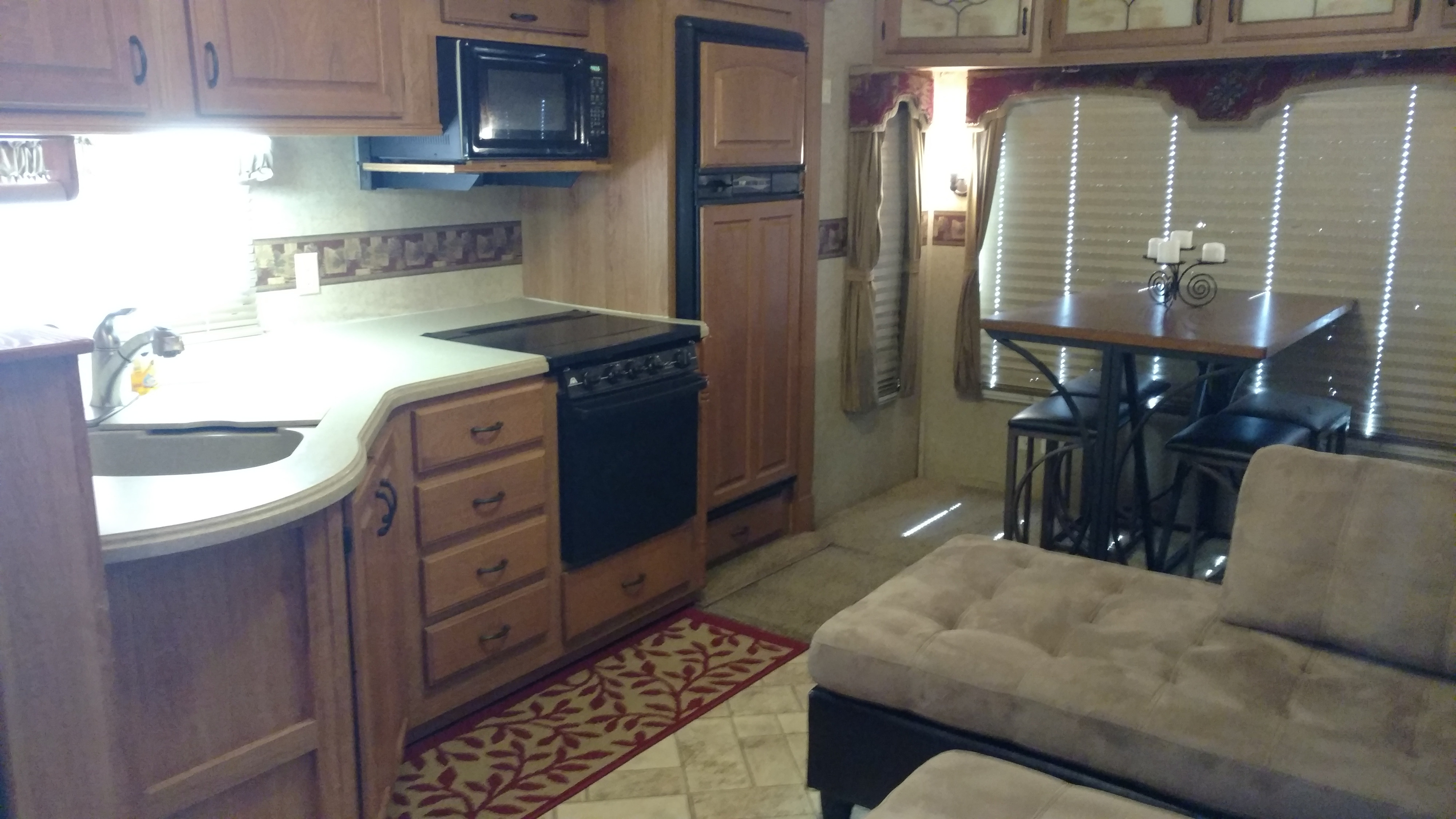 2008 Jayco Designer Fifth-Wheel Rental in Tucson, AZ | Outdoorsy