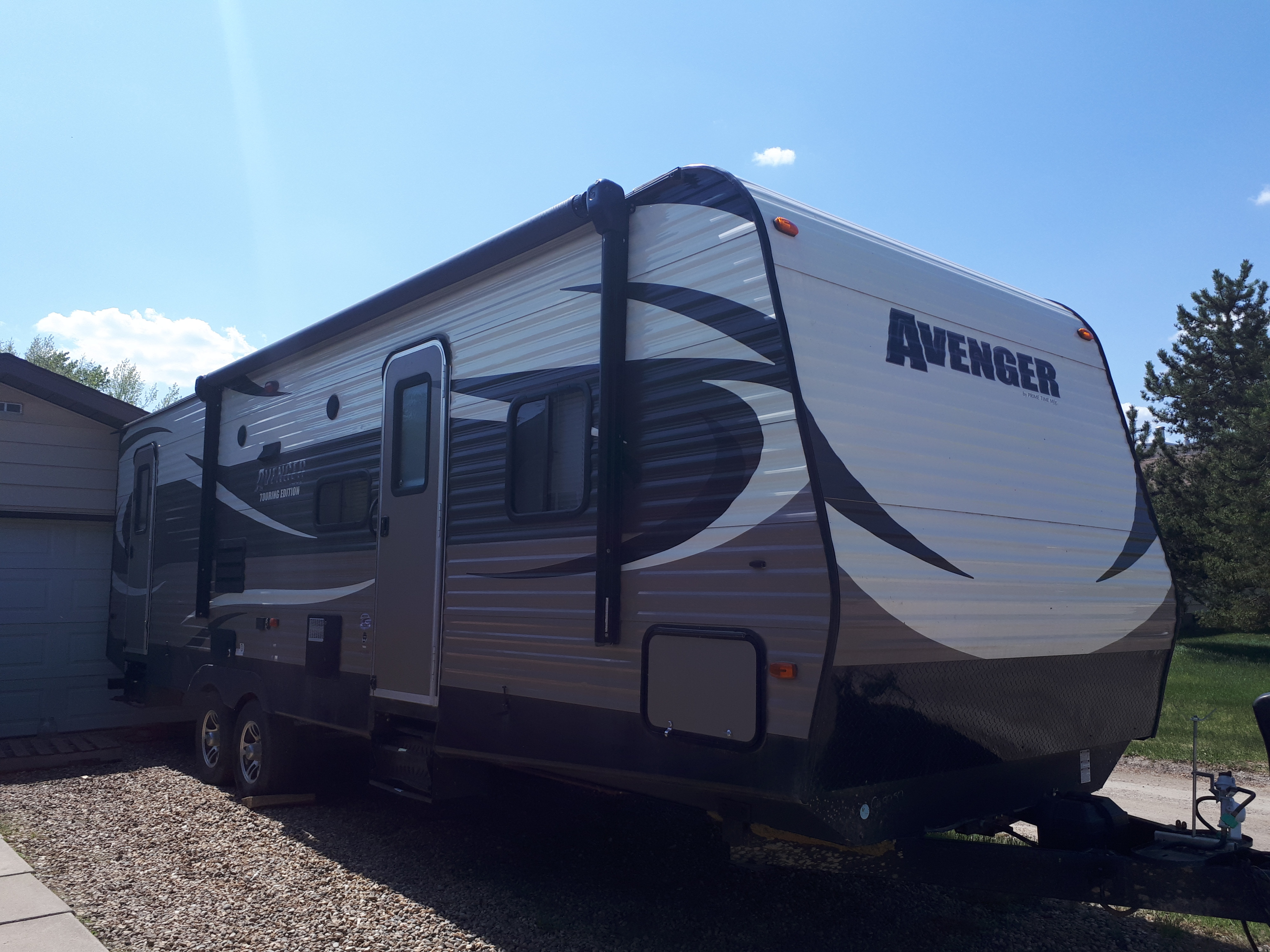 2015 Prime Time Avenger Trailer Rental in Penhold, AB | Outdoorsy
