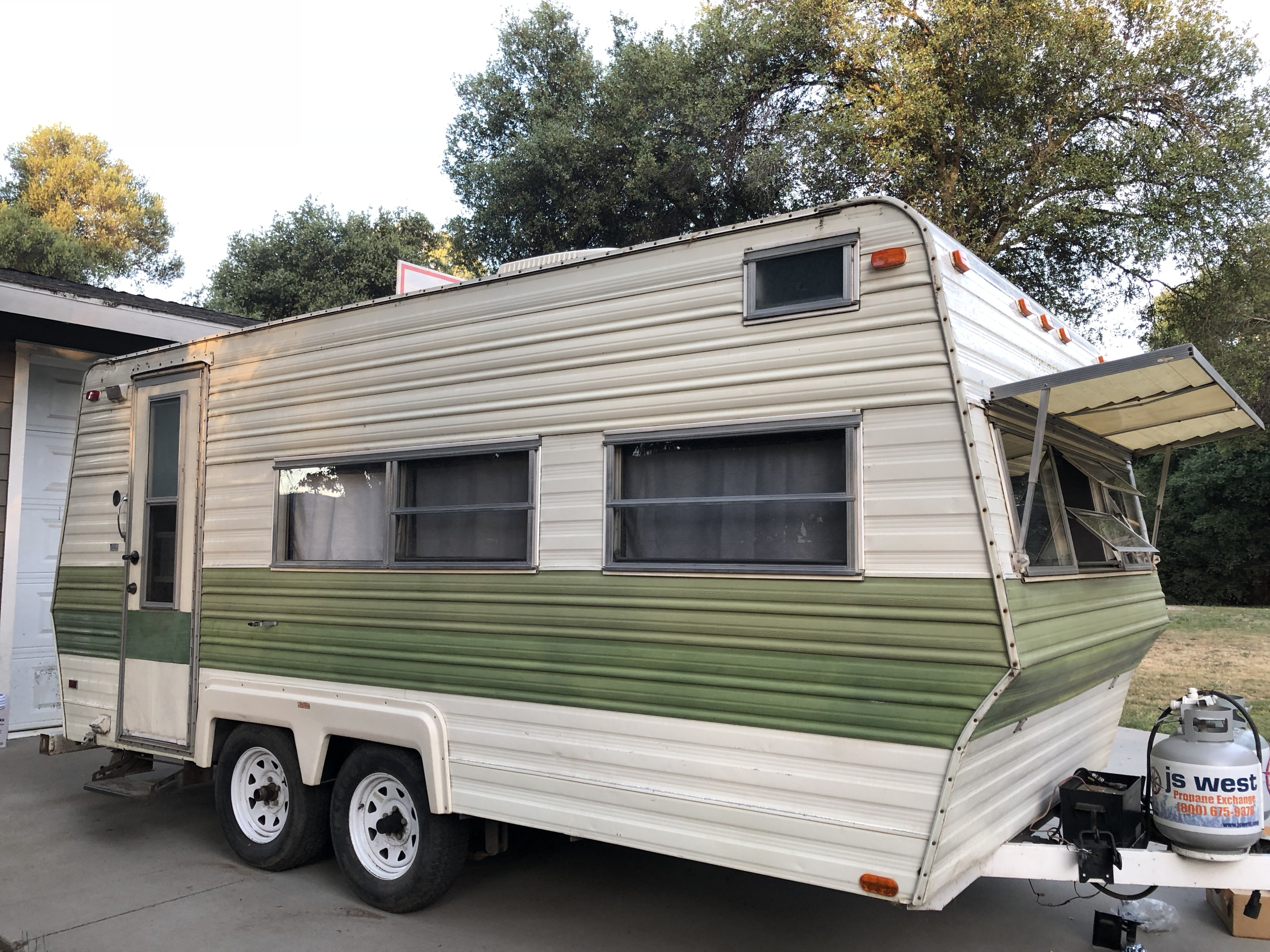 1976 wilderness fleetwood Trailer Rental in Coarsegold, CA | Outdoorsy