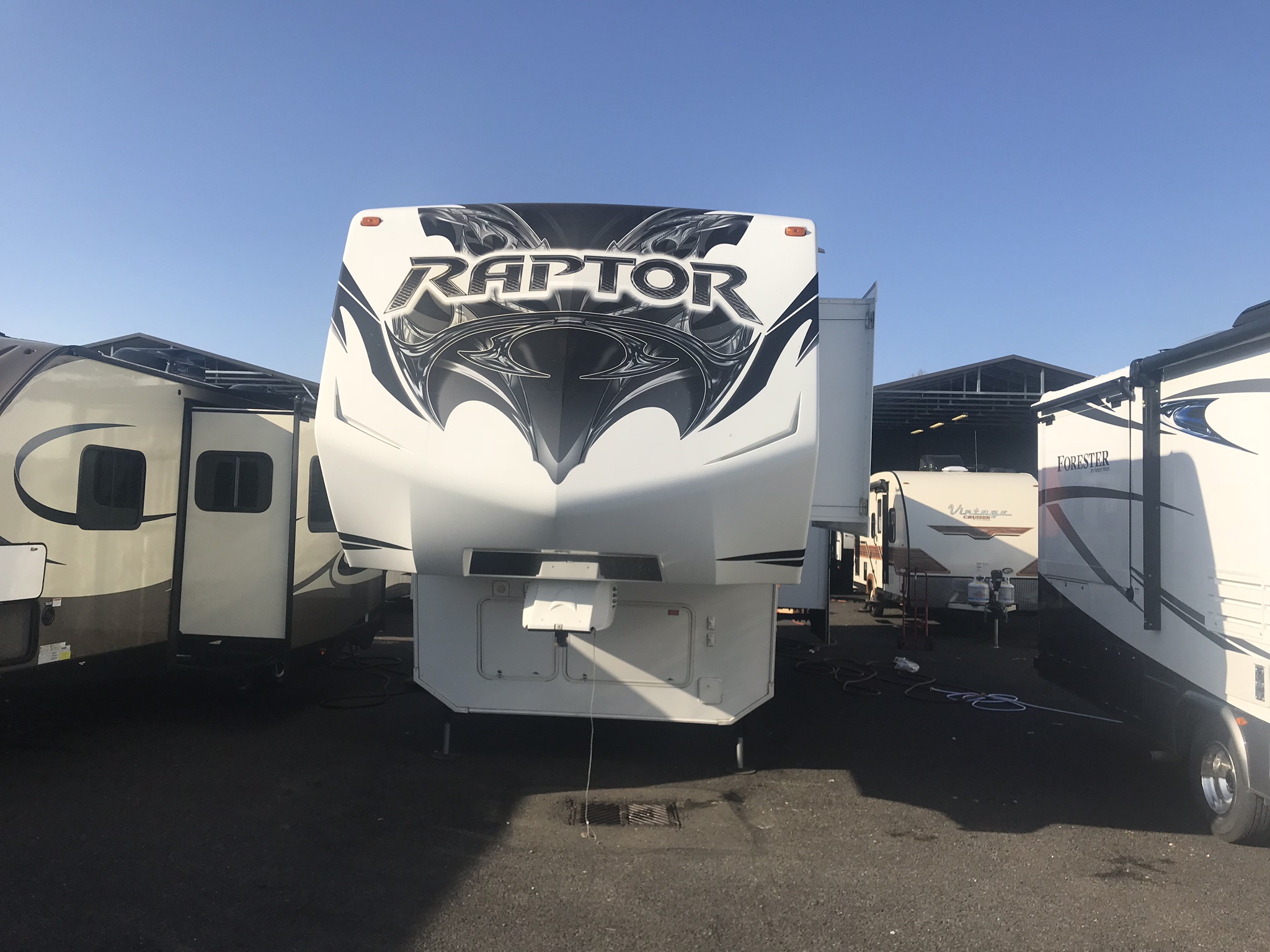 2013 Keystone Raptor Toy Hauler Rental in La Grande, OR | Outdoorsy