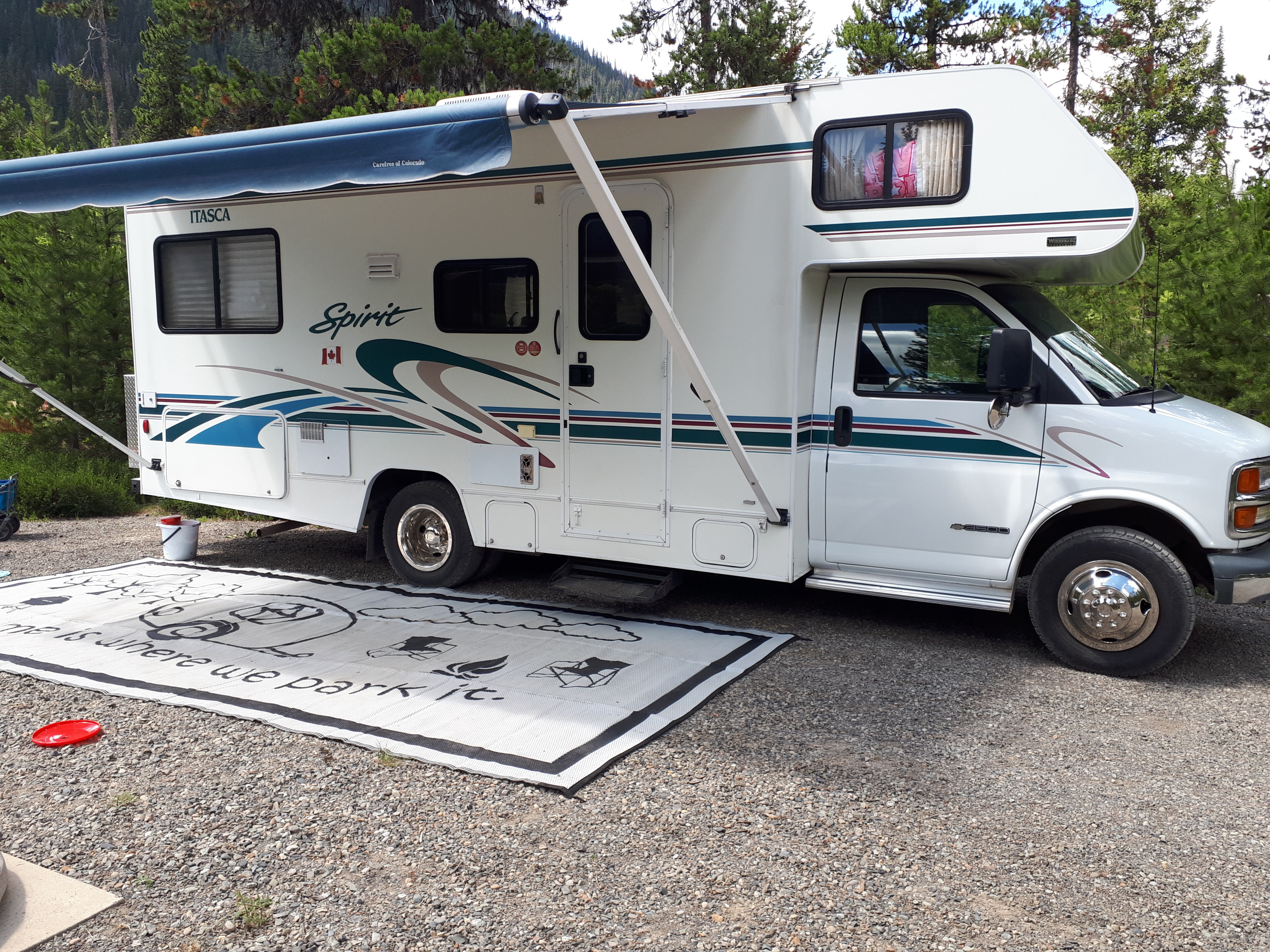 2000 Winnebago itasca spirit Class C Rental in Surrey, BC | Outdoorsy