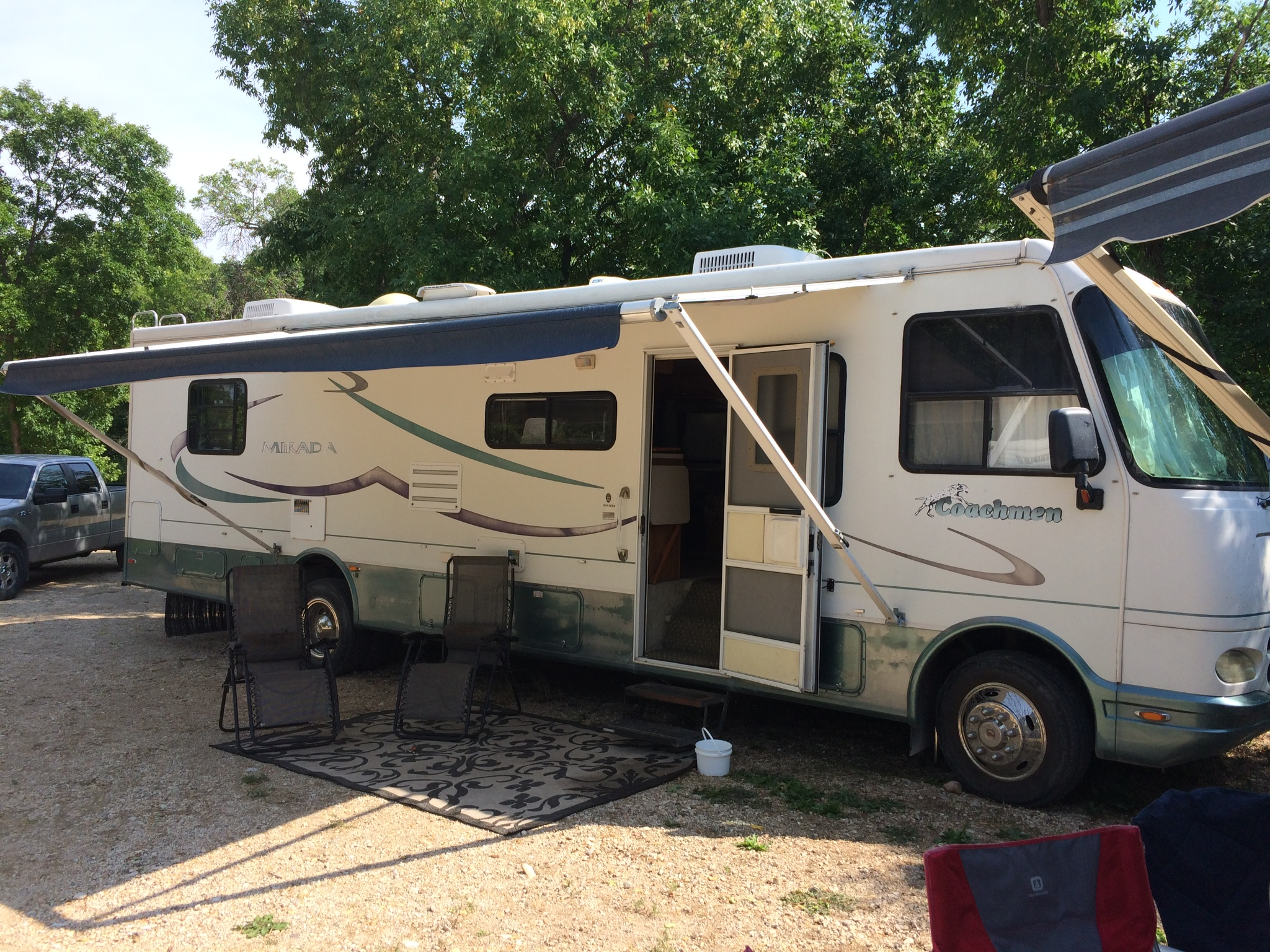 2001 Coachmen Mirada Class A Rental in Winnipeg, MB | Outdoorsy