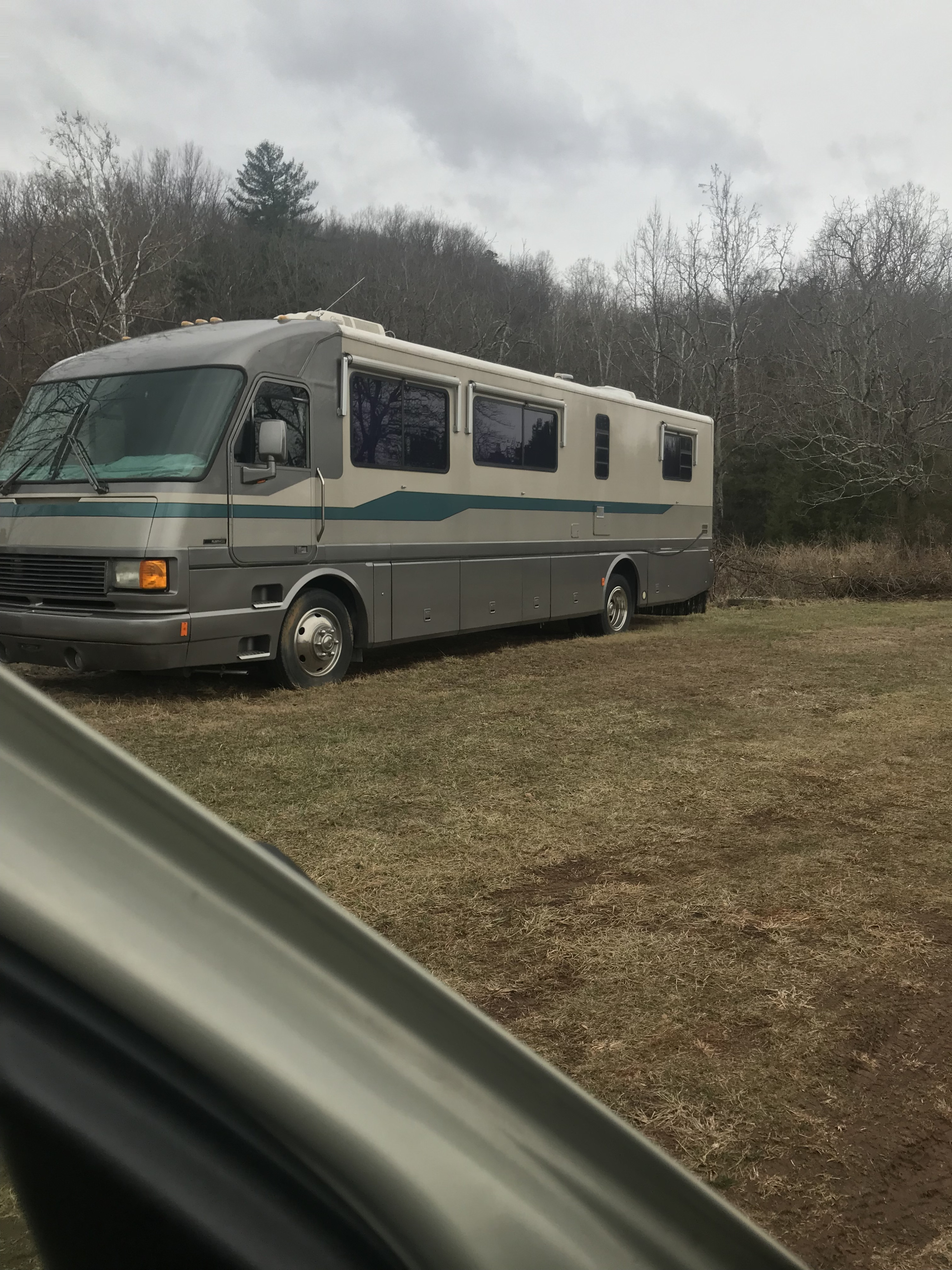 Photos | 1993 Fleetwood Pace Arrow Class A Rental in Elkton, VA | Outdoorsy
