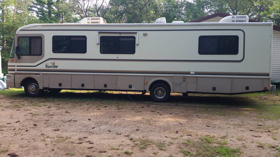 1996 Fleetwood Bounder Class A Rental in Weston, WI | Outdoorsy