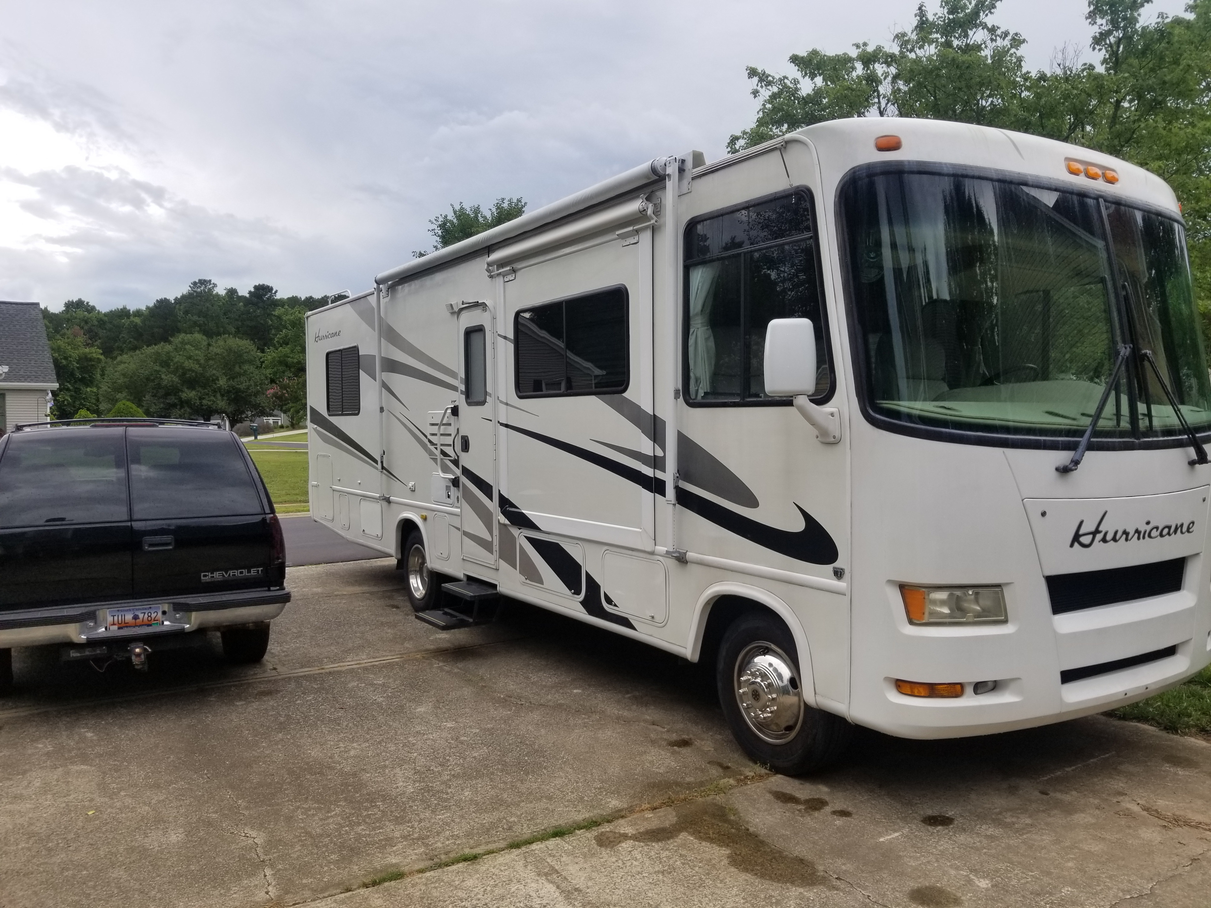 2007 Thor Motor Coach Hurricane Class A Rental in Charlotte, NC | Outdoorsy