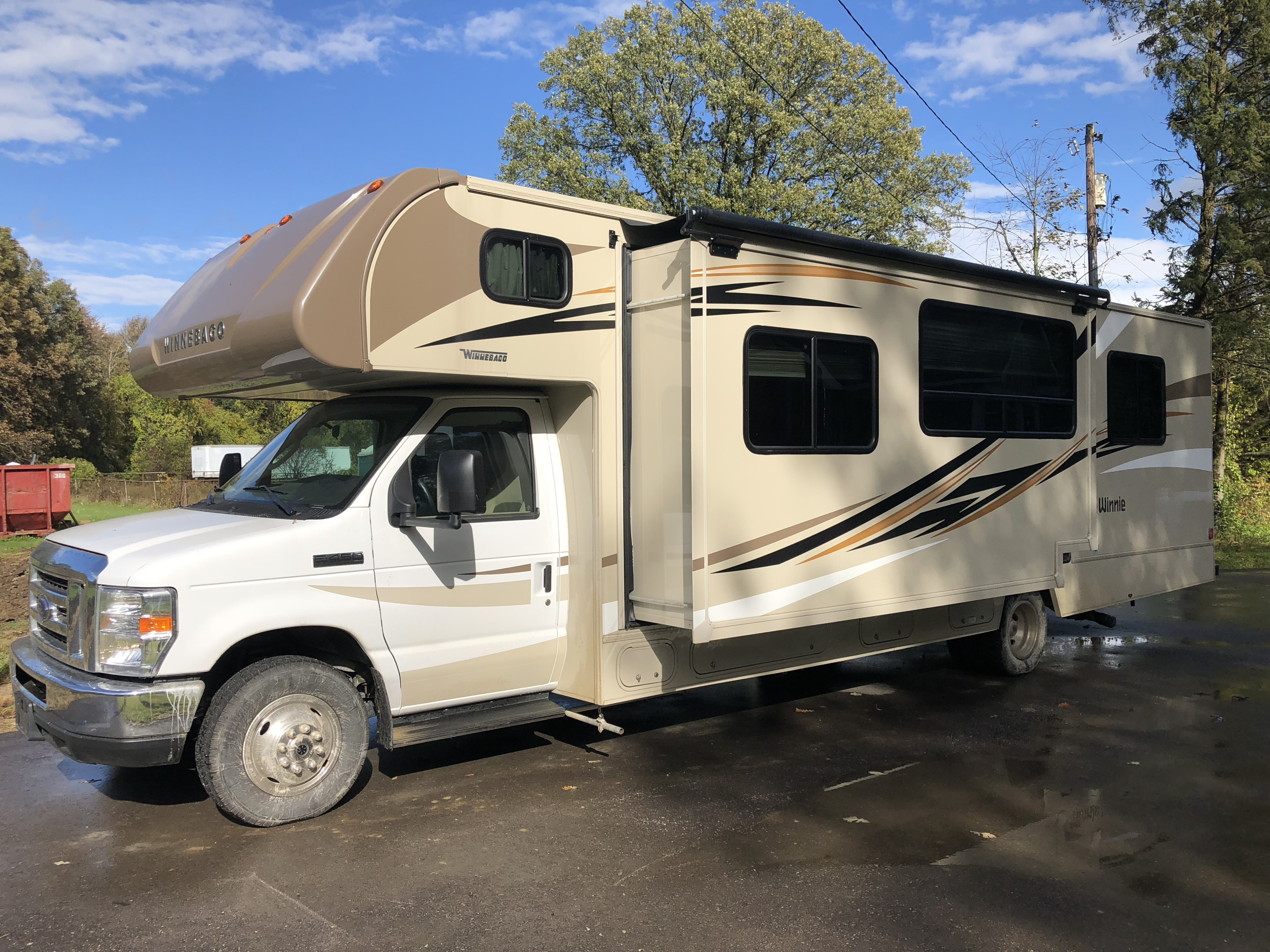 2018 Winnebago Minnie Winnie Class C Rental in Northville, MI | Outdoorsy