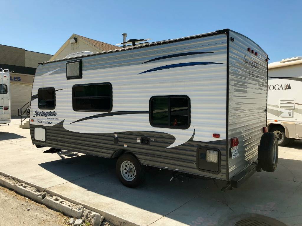 2017 springdale 2017 18 foot bunkhouse trailer for rent sleeps 6 ...