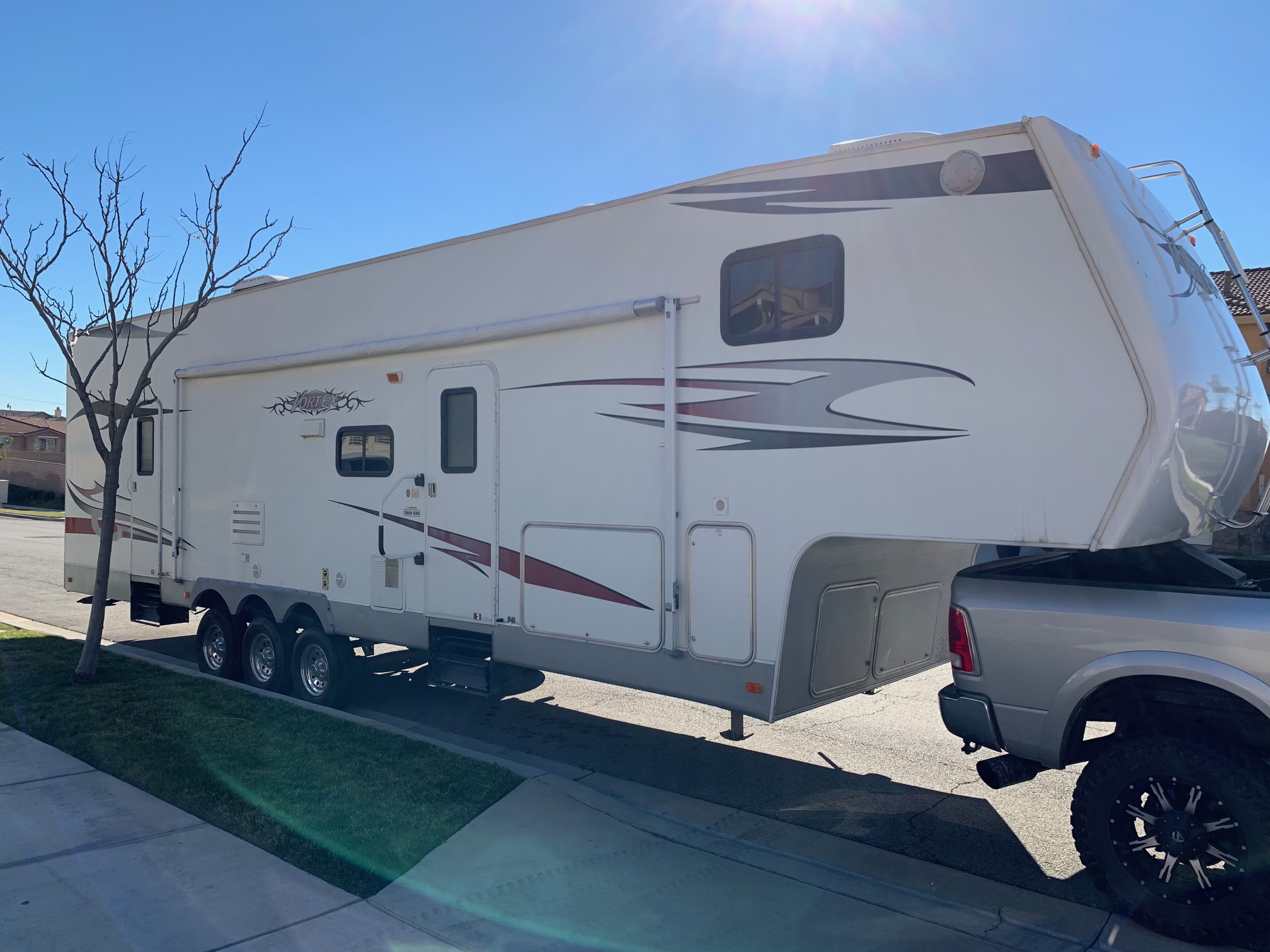 2007 Thor Vortex Toy Hauler Specs - Home Alqu