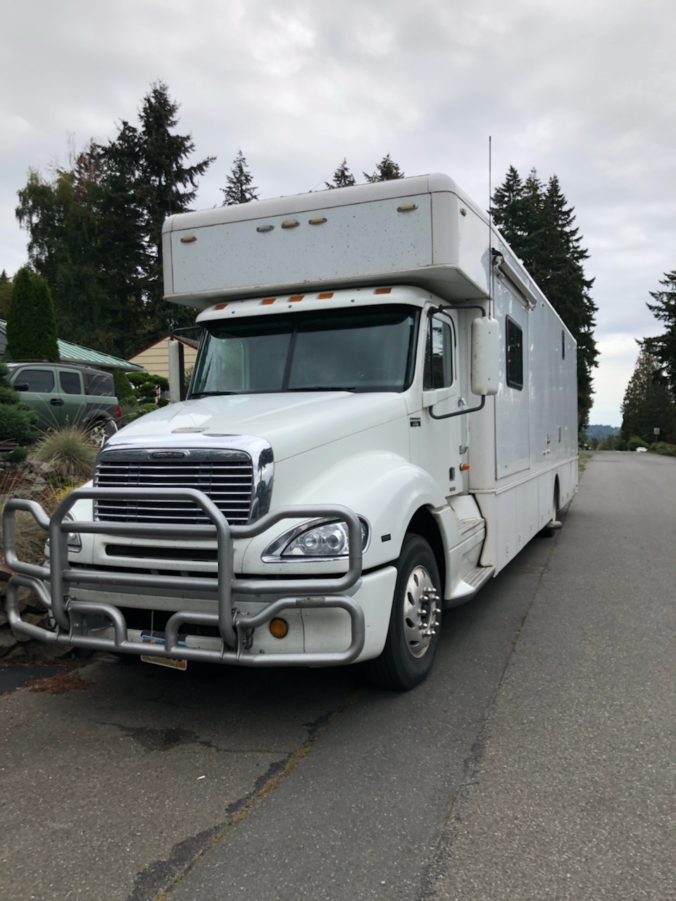 2005 Freightliner Super Class-C Toy Hauler Class C Rental in Elder Box ...