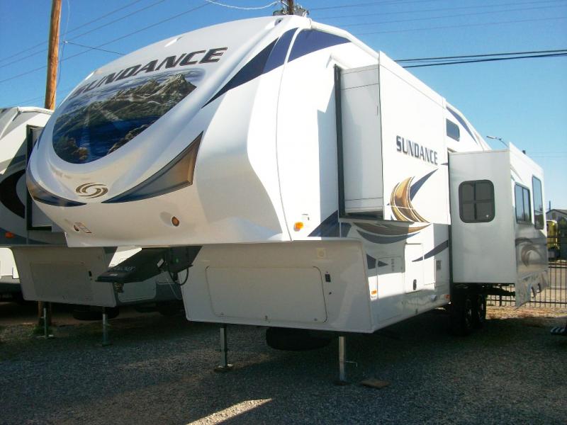 2012 Heartland Sundance Fifth-Wheel Rental in Nanaimo, BC | Outdoorsy