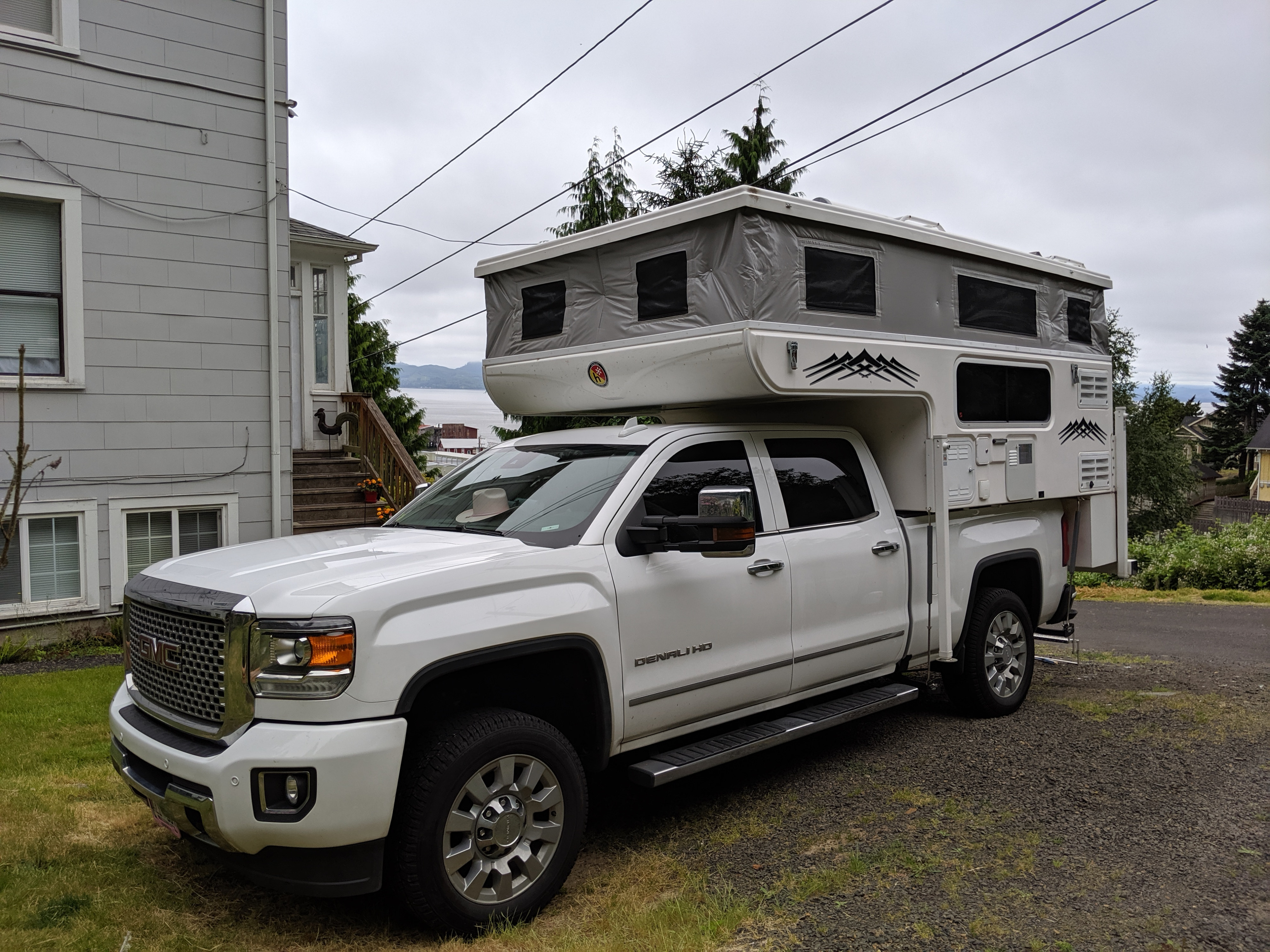 2018 Hallmark Guanella Lx Truck Camper Rental in Astoria, OR | Outdoorsy