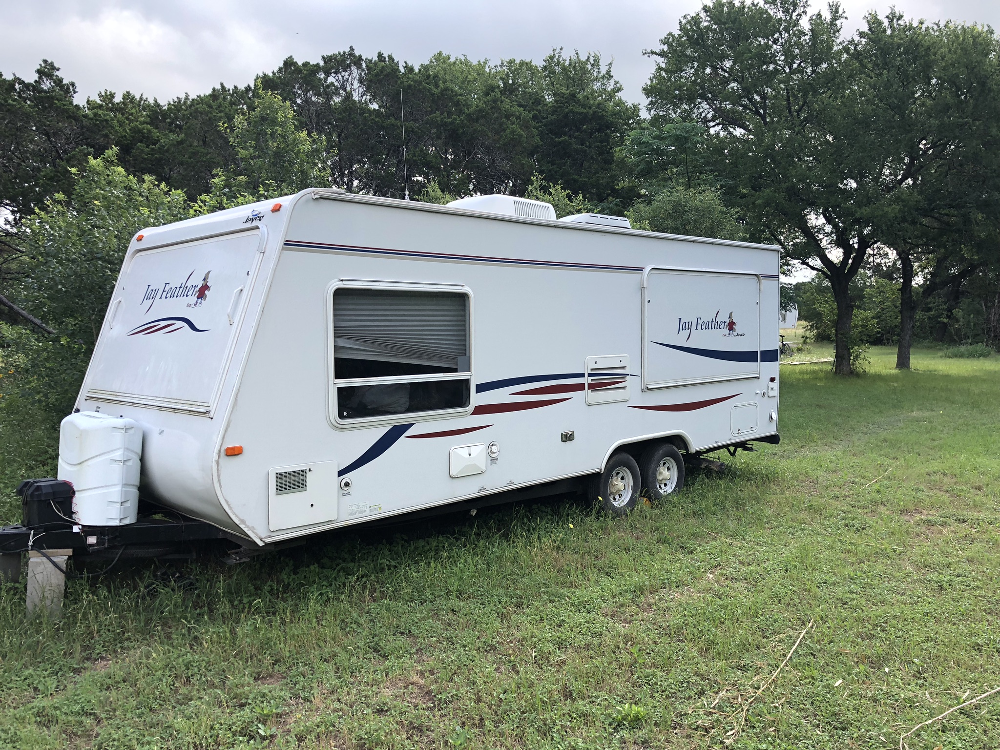 2007 Jayco Jay Feather Ultra Lite Trailer Rental in Waco, TX | Outdoorsy