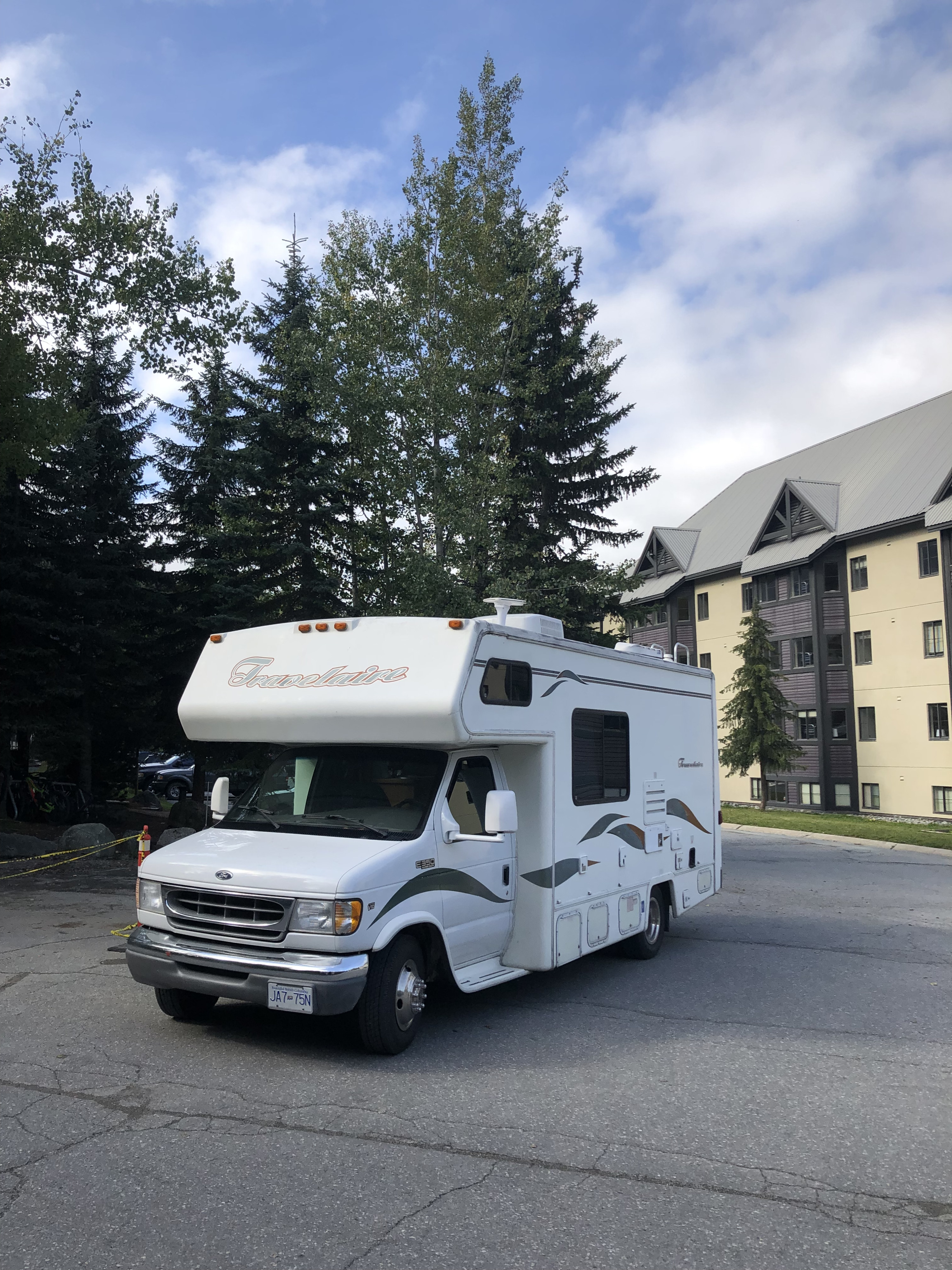 1999 Ford E350 Travelmaster Class C Rental in Gibsons , BC | Outdoorsy