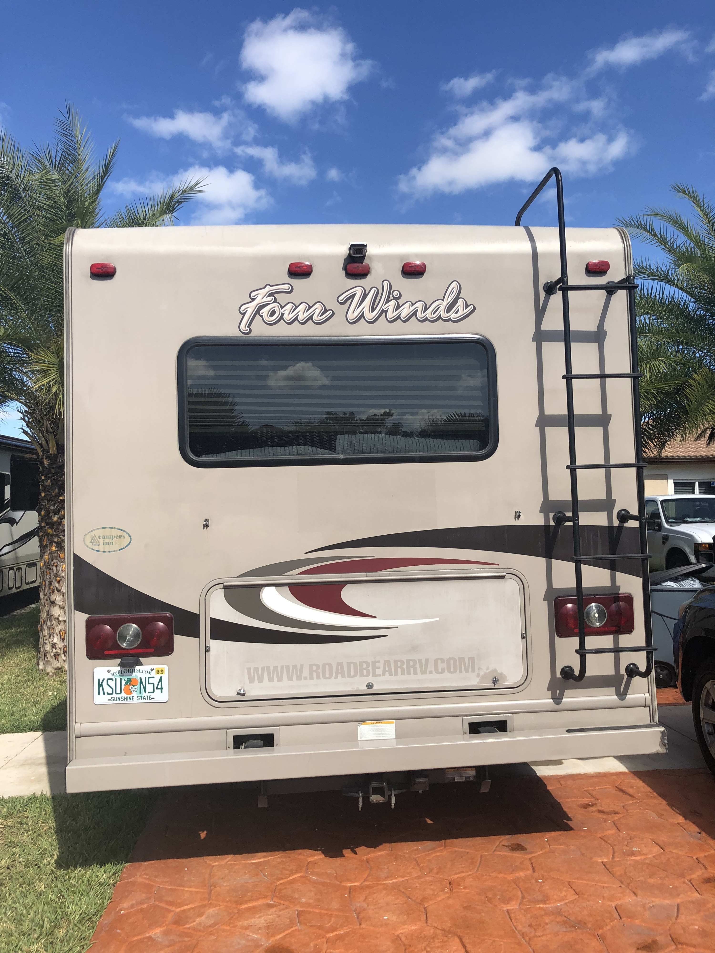 Reviews | 2016 Thor Motor Coach Four Winds 28Z Class C Rental in ...