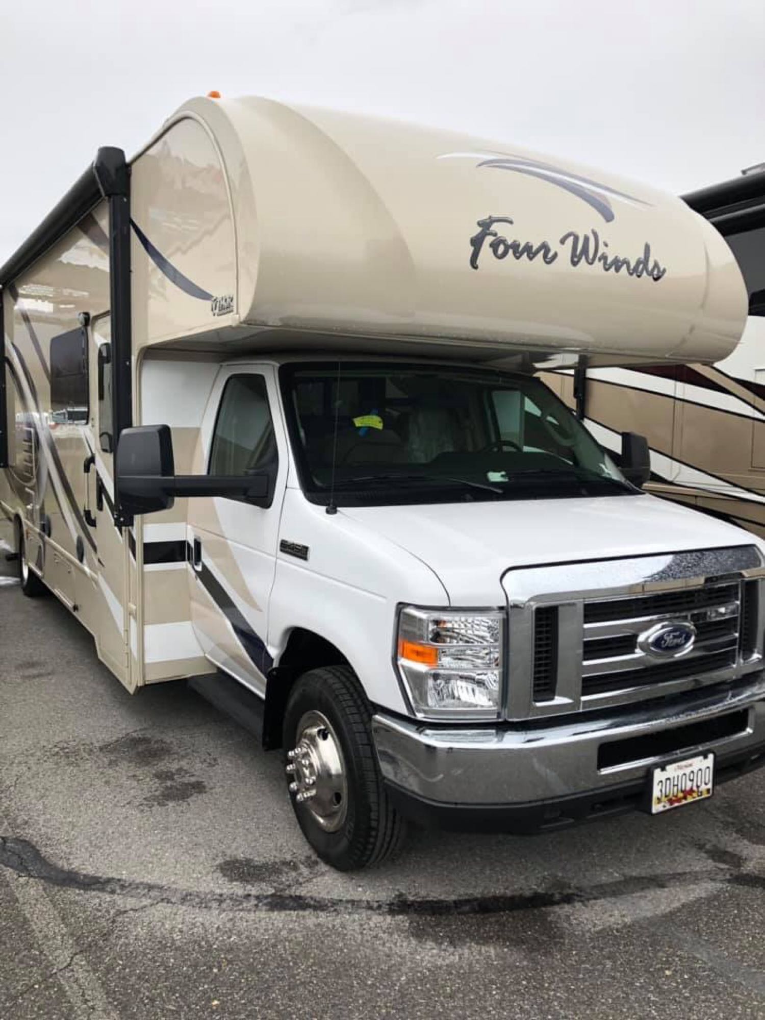 2018 Thor Motor Coach Four Winds Class C Rental in Kent, OH | Outdoorsy