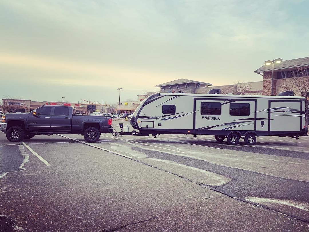 2019 Keystone Premier 34BHPR Trailer Rental in Aurora, CO | Outdoorsy