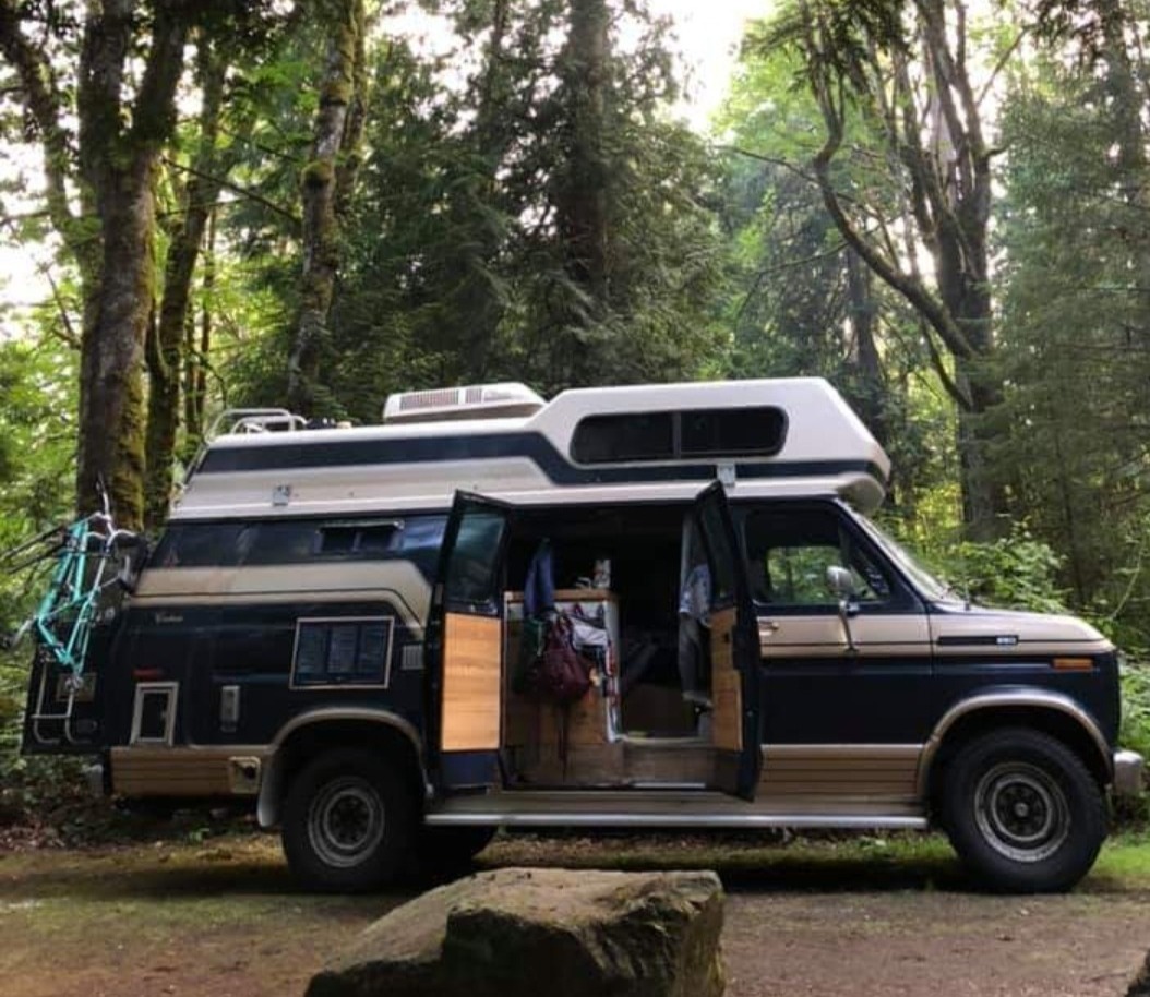 1989 Ford Coachman Class B Rental in Denton, TX | Outdoorsy