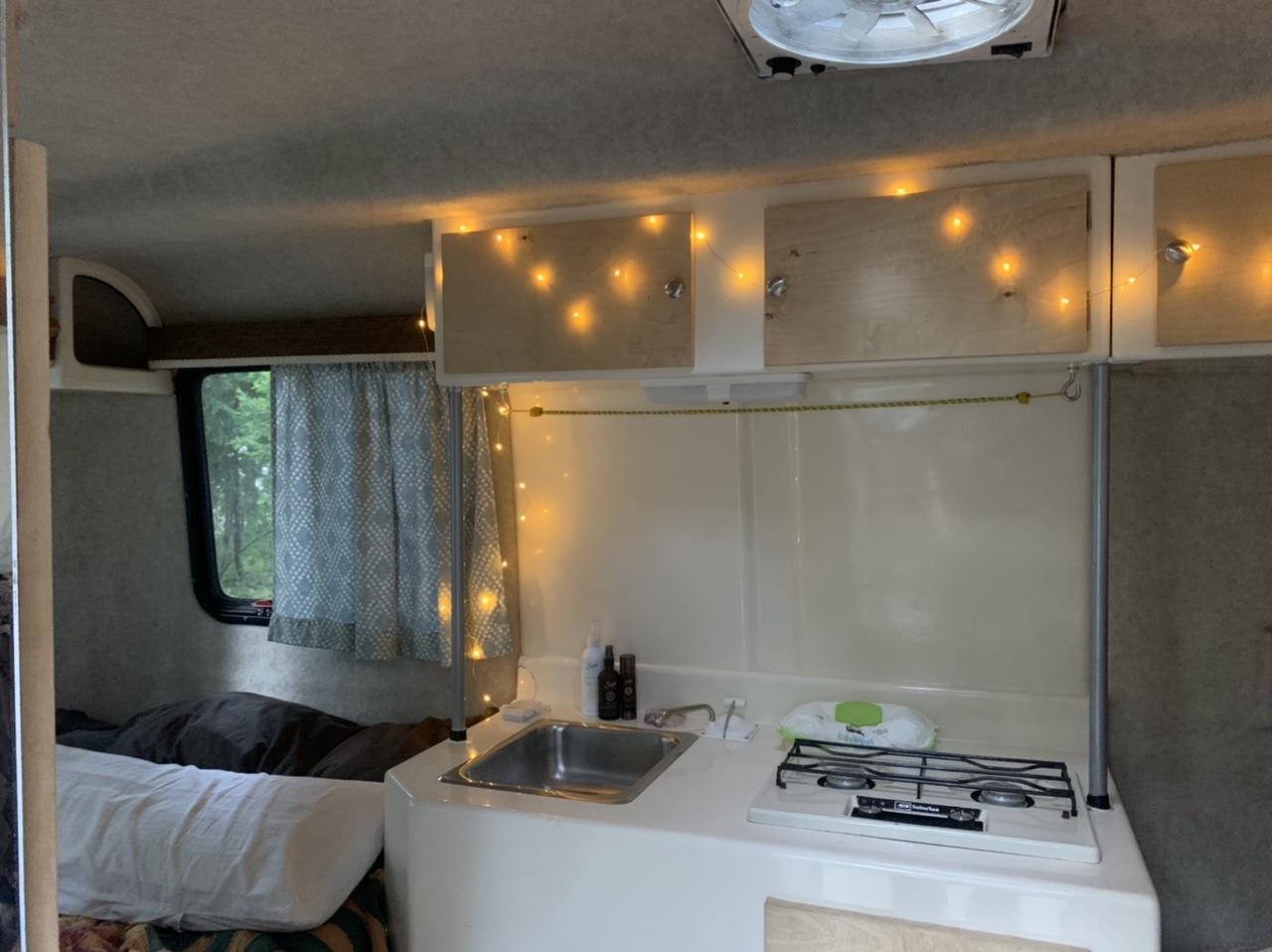 2002 Trillium Rv 13’ Outback Trailer Rental in Coquitlam, | Outdoorsy