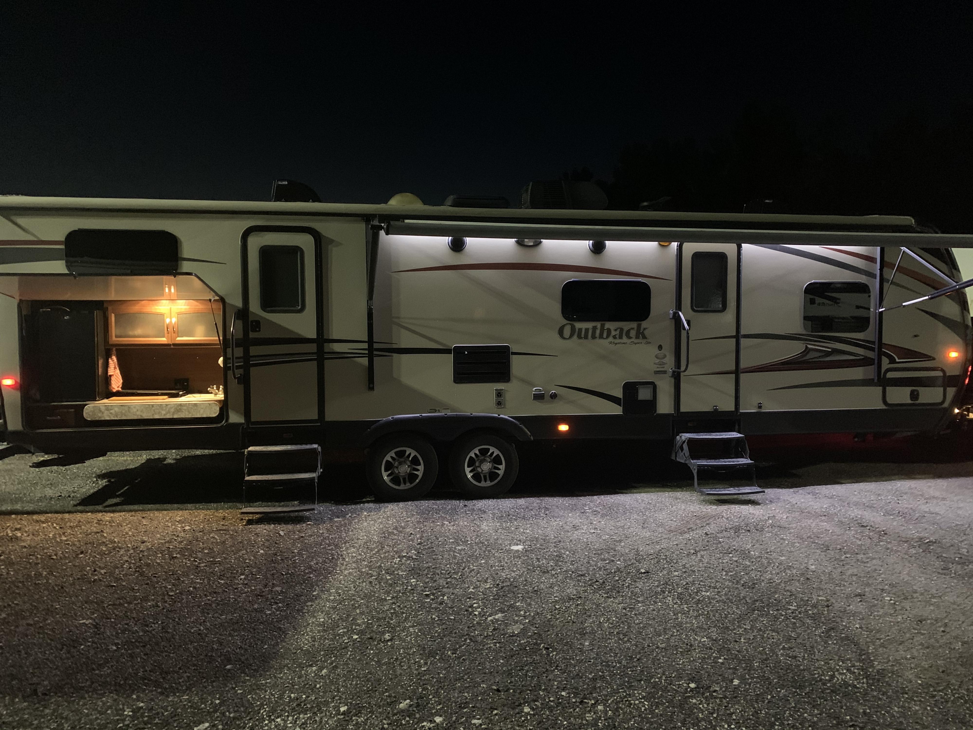 2015 Keystone Outback Trailer Rental in Painesville, OH | Outdoorsy