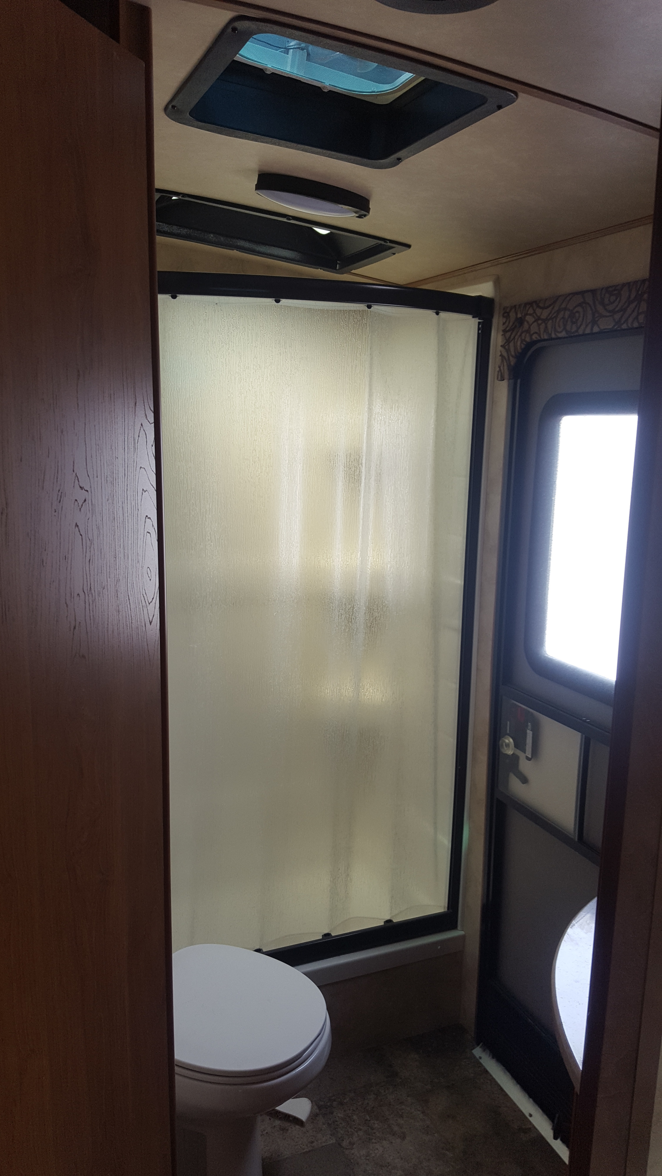 2016 Crossroads Sunset Trail Reserve Trailer Rental in Welland, ON ...